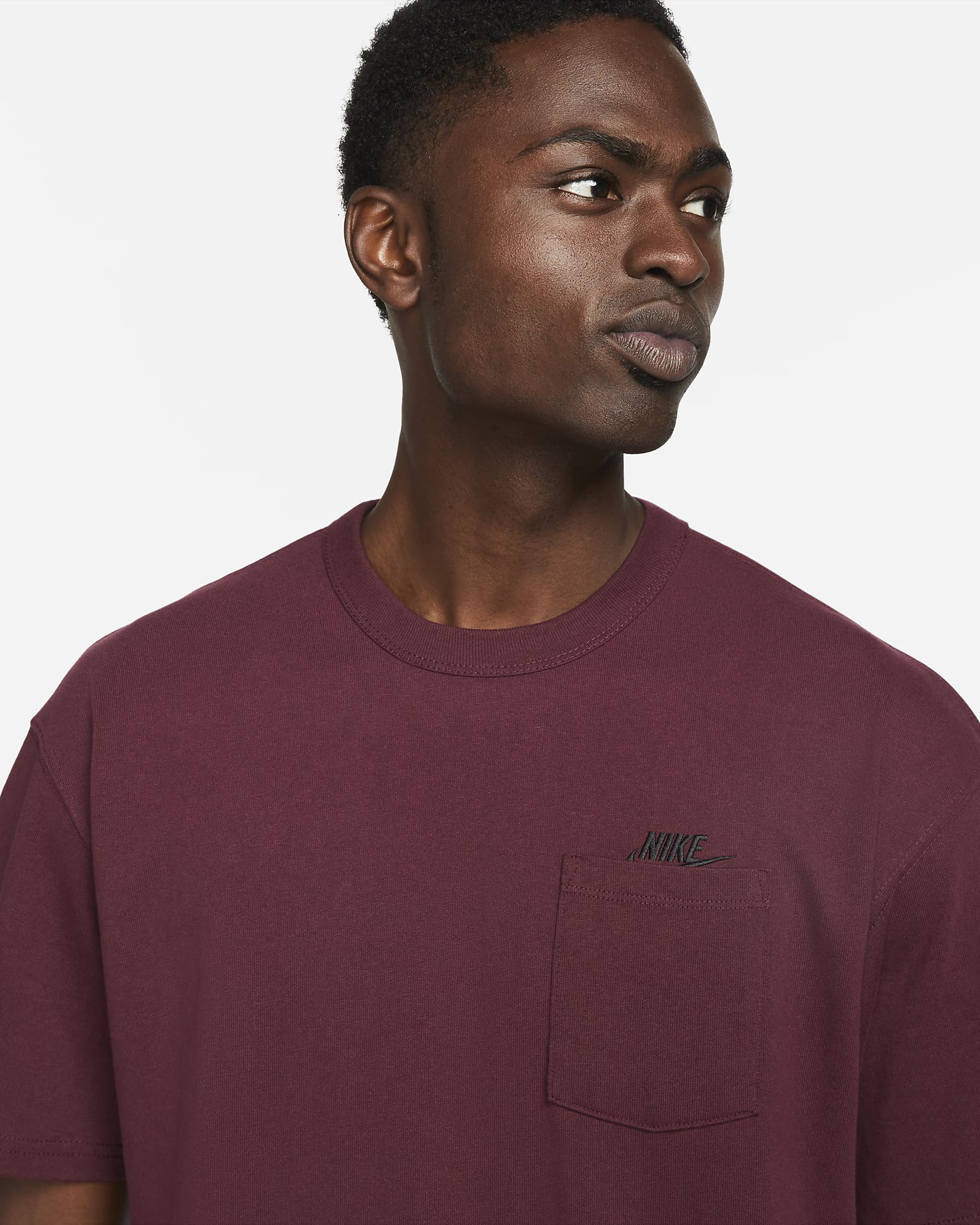 Nike Sportswear Premium Essentials Men's Pocket T-Shirt. Nike.com
