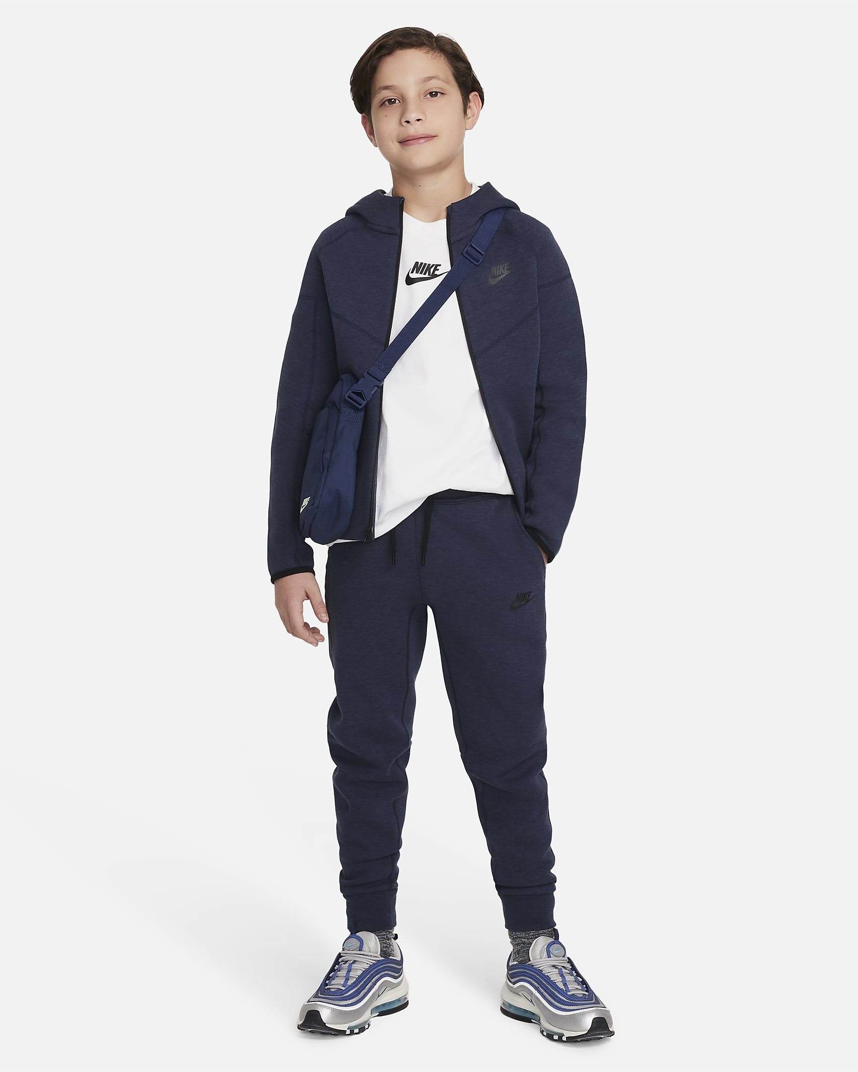 Pantalon Nike Sportswear Tech Fleece pour Garçon plus âgé. Nike BE