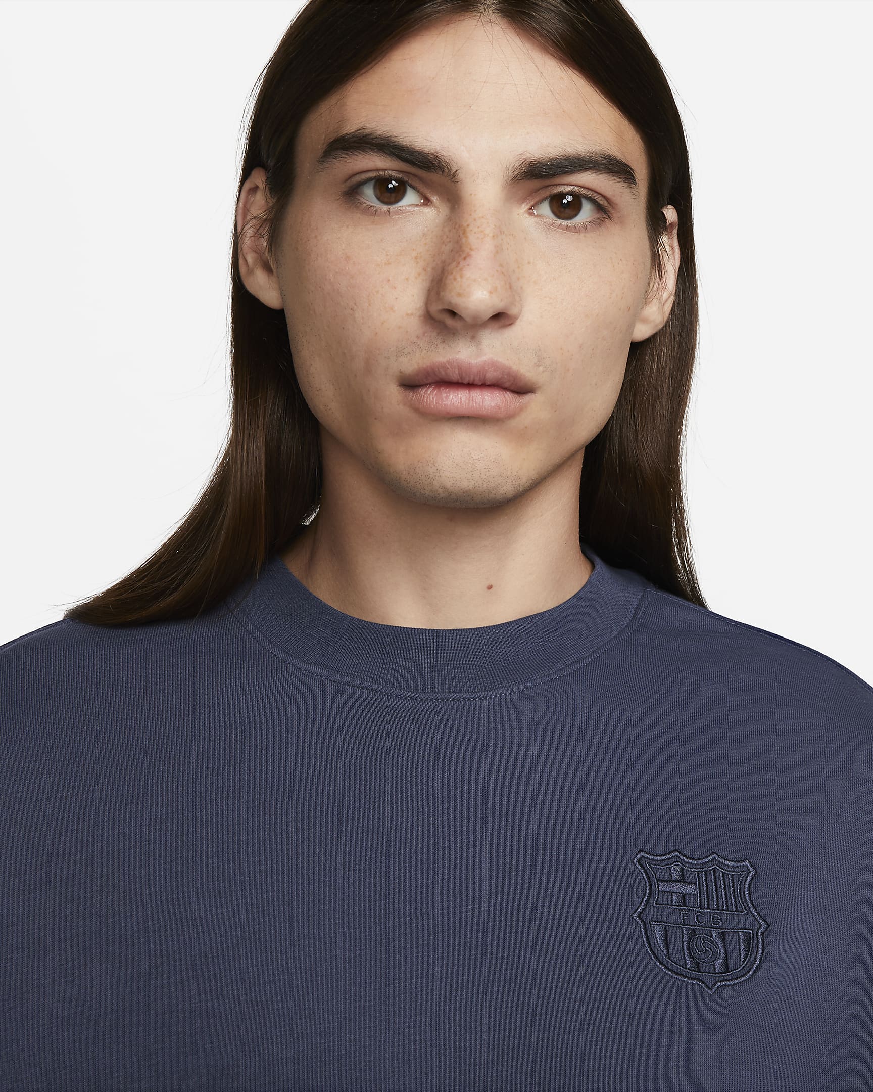 F.C. Barcelona Club Third Men's Nike Football French Terry Crew-Neck Sweatshirt. Nike CA