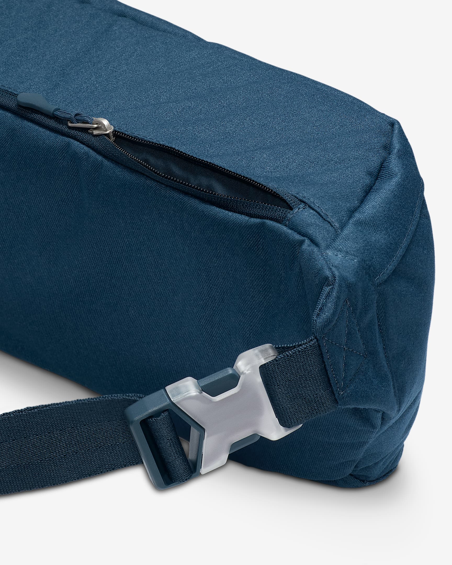 Nike Premium Hip Pack (8L). Nike SG