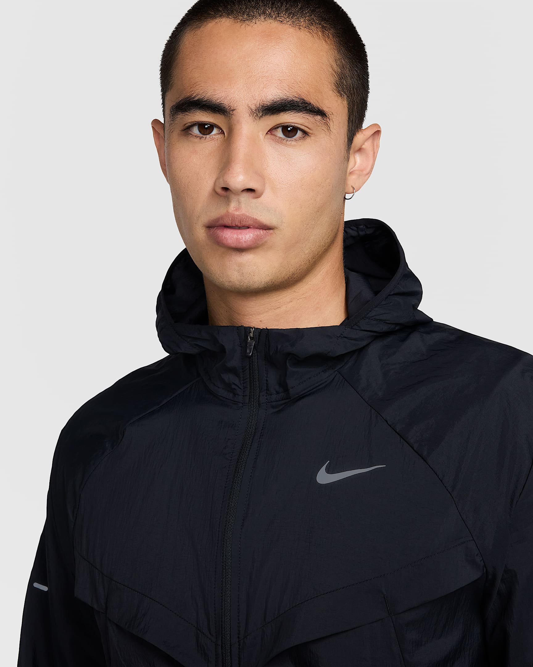 Nike Stride Men's Repel UV Running Jacket. Nike MY