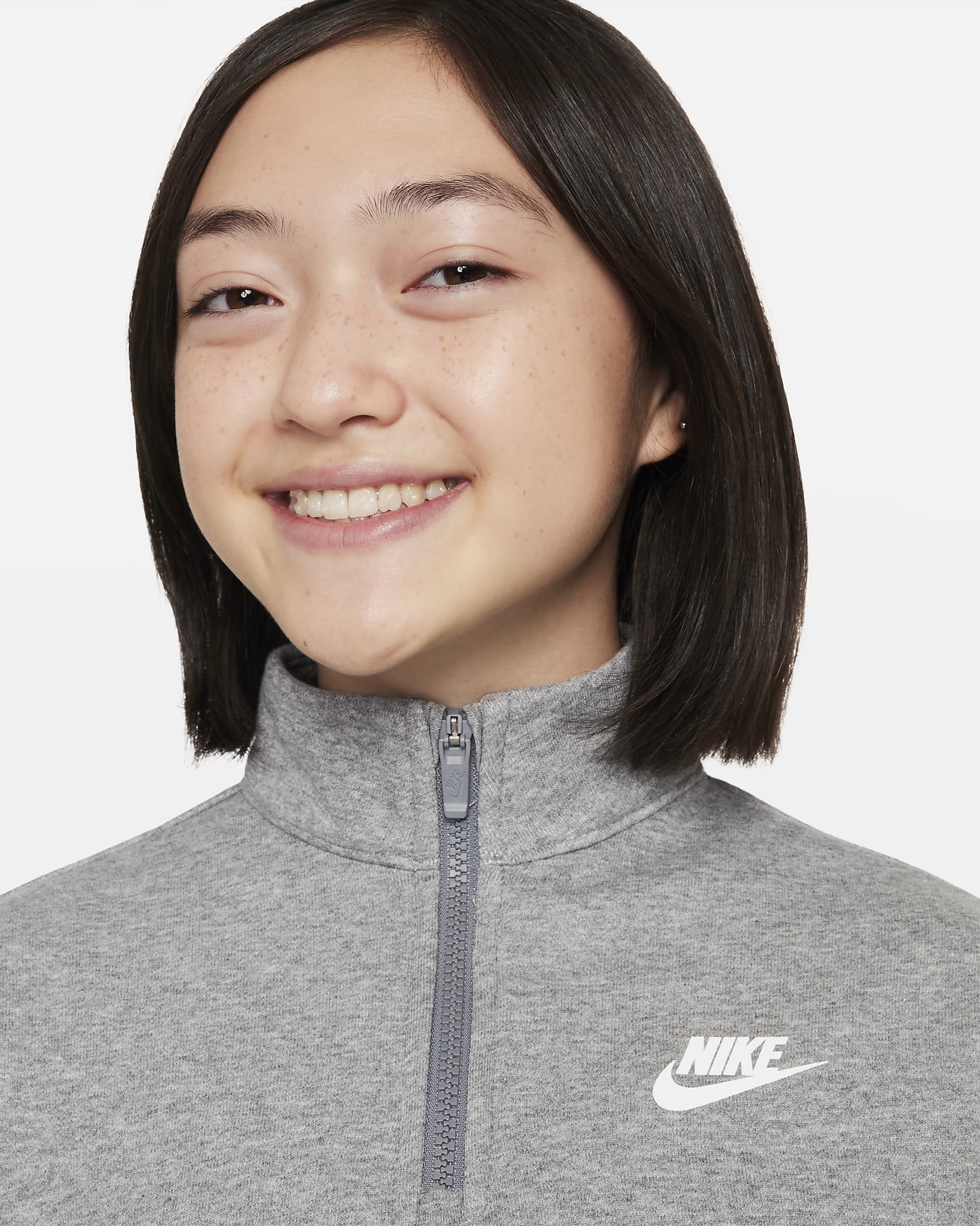 Nike Sportswear Club Fleece Older Kids' (Girls') 1/2-Zip Top. Nike BE