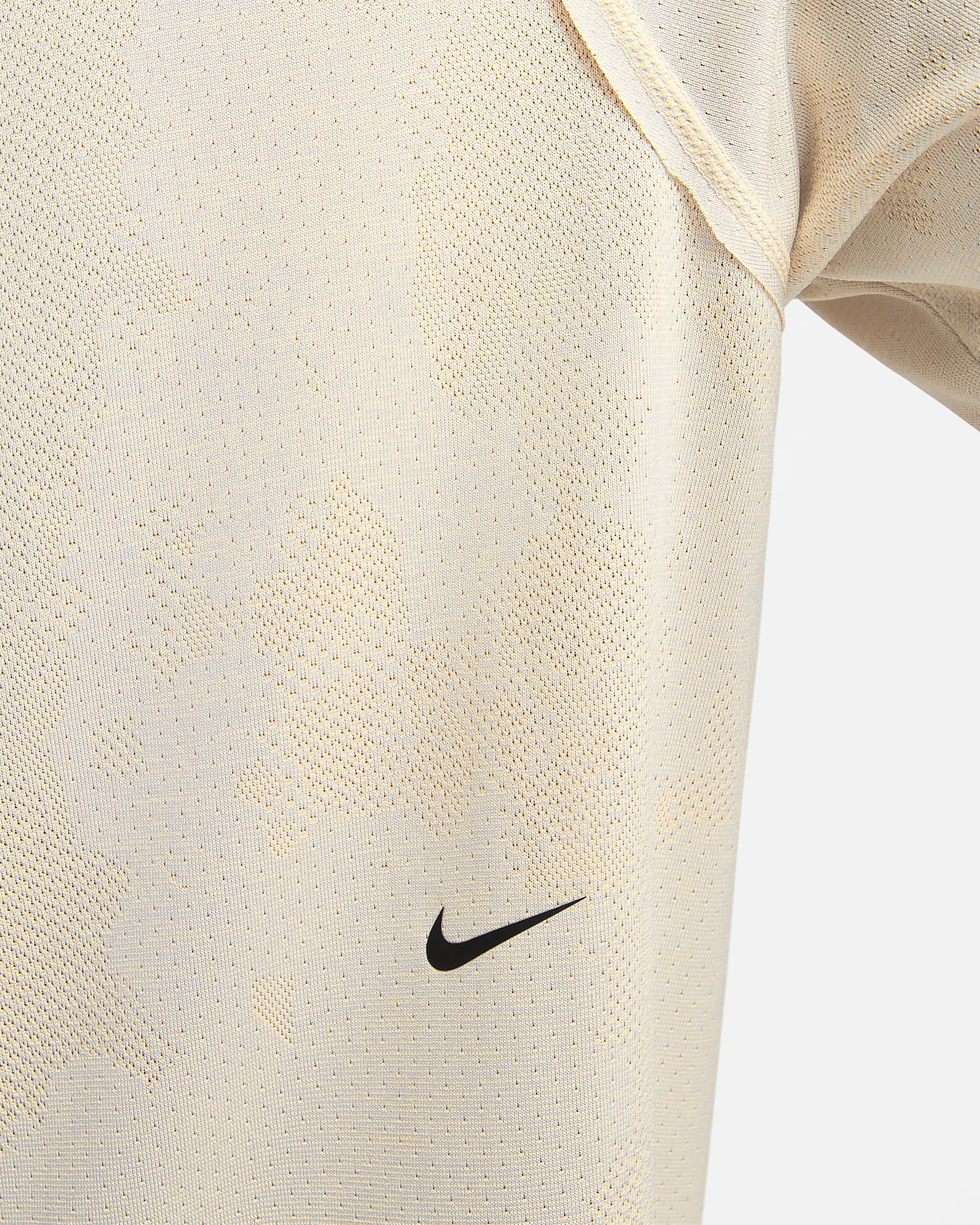 Nike Dri-FIT ADV APS Men's Engineered Short-Sleeve Fitness Top. Nike PT