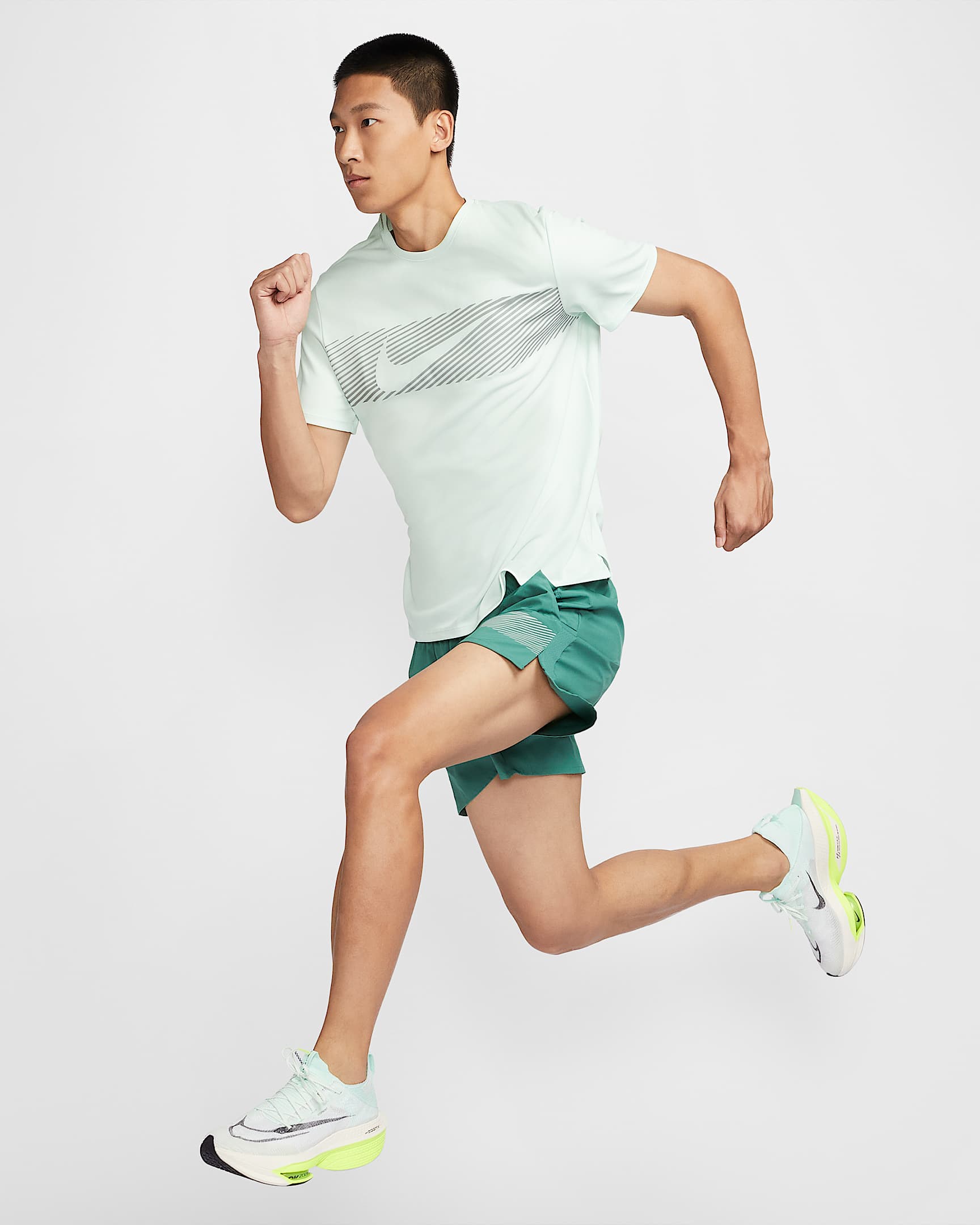 Nike Miler Flash Men's Dri-FIT UV Short-Sleeve Running Top. Nike MY