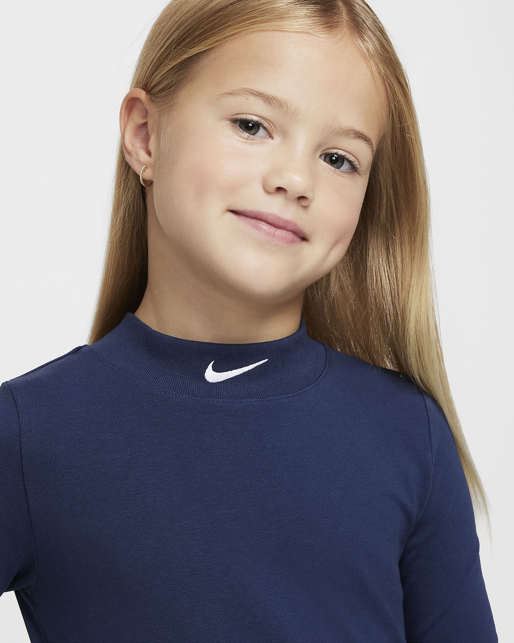 Nike Sportswear Girls' Long-Sleeve Top. Nike UK