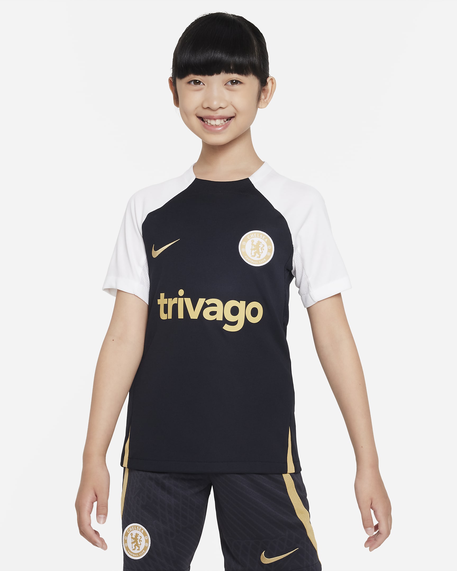 Chelsea F.C. Strike Older Kids' Nike Dri-FIT Knit Football Top. Nike ZA
