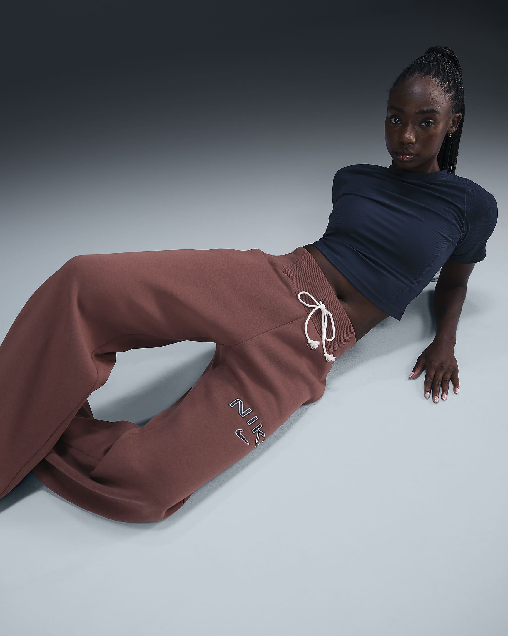 Pantalon coupe ample et taille haute avec logo Nike Sportswear Phoenix ...