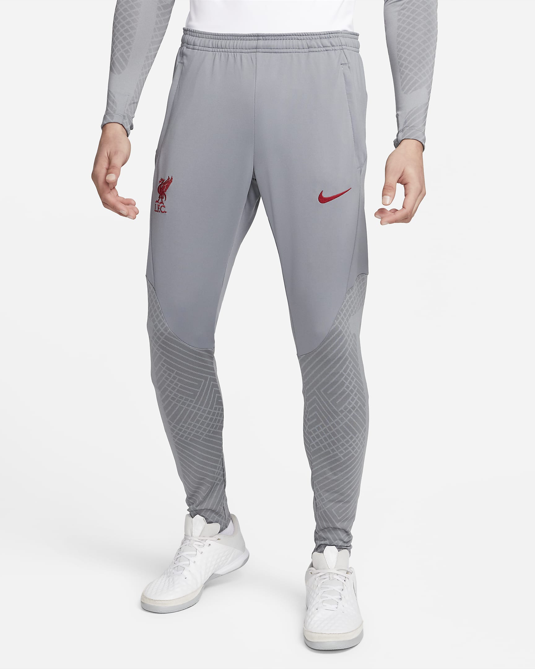 Liverpool Strike Men's Nike Dri-FIT Football Pants. Nike LU
