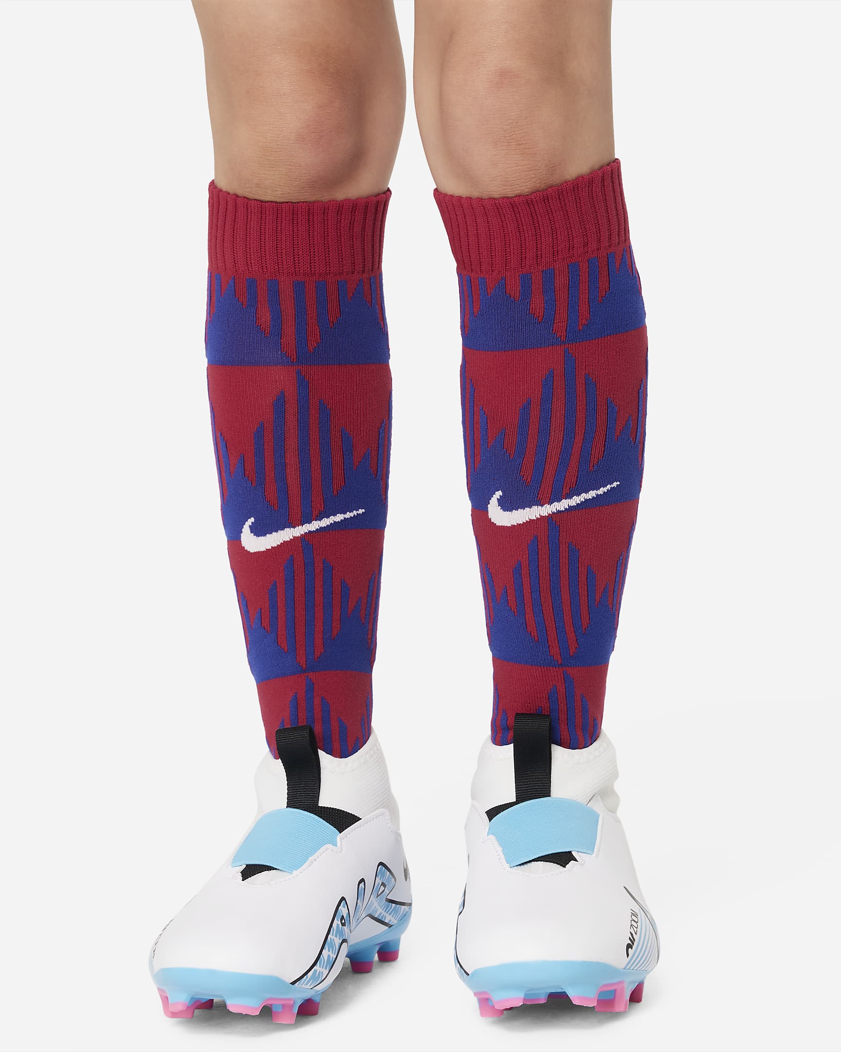 F.C. Barcelona 2023/24 Home Younger Kids' Nike Dri-FIT 3-Piece Kit. Nike UK