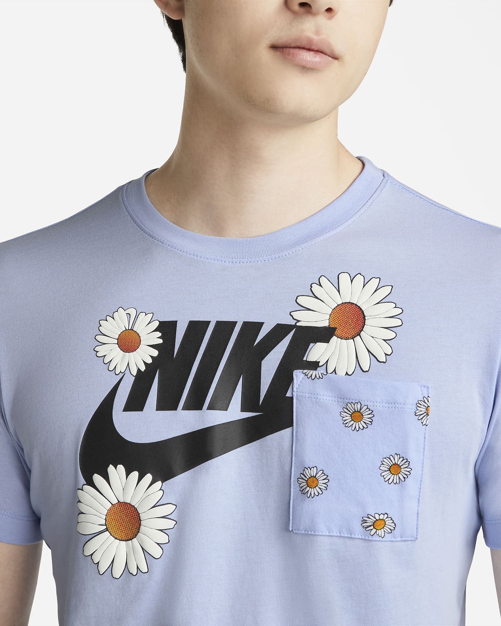 Nike Sportswear Men's T-Shirt. Nike IN