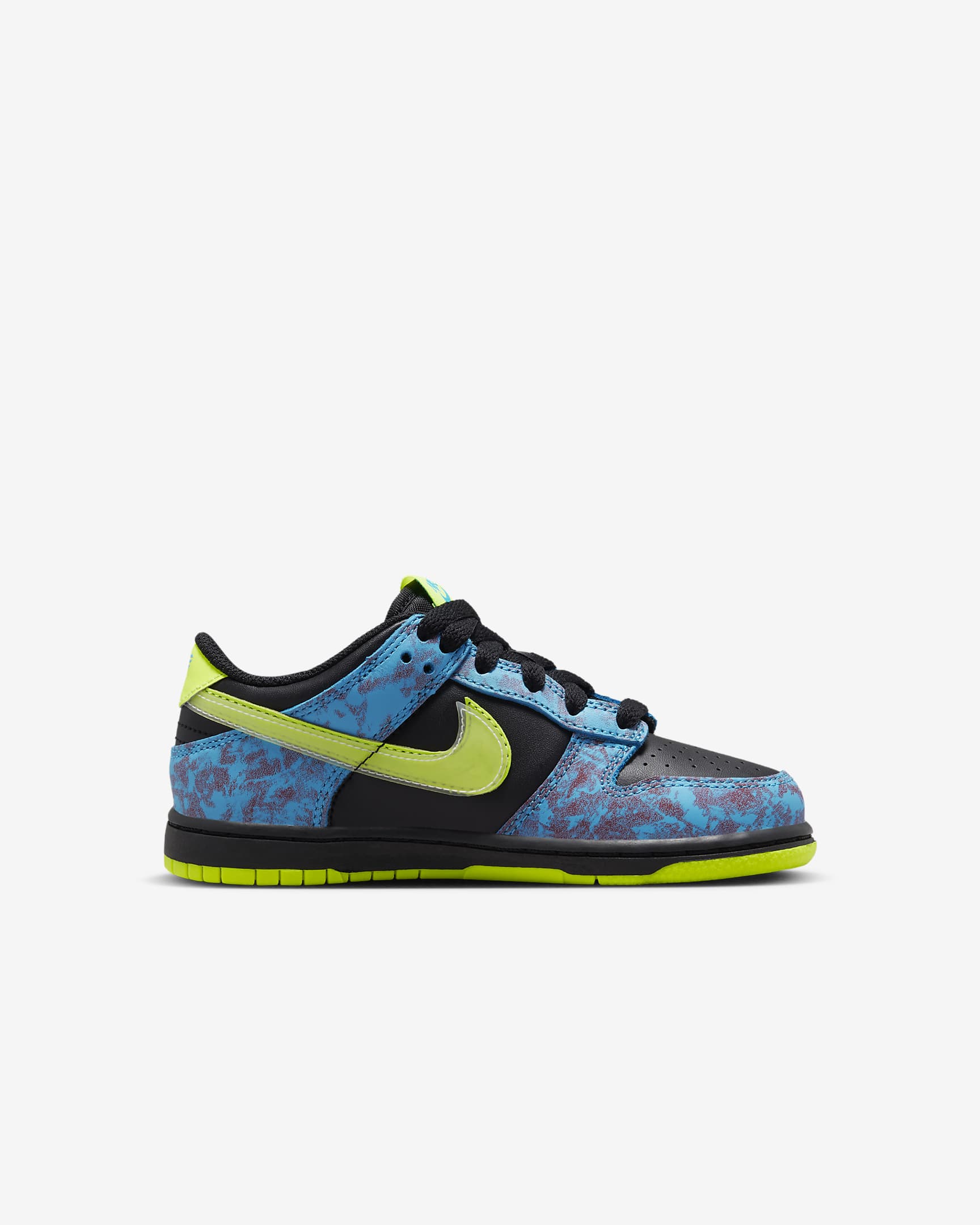 Nike Dunk Low SE Younger Kids' Shoes. Nike PH
