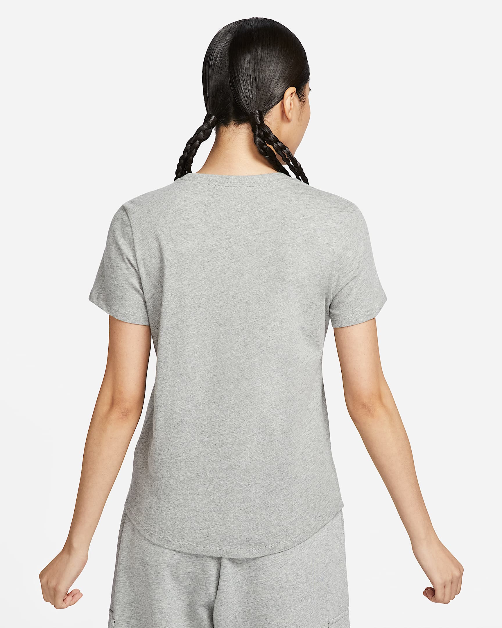 Nike Sportswear Essentials Women's Logo T-Shirt. Nike PH