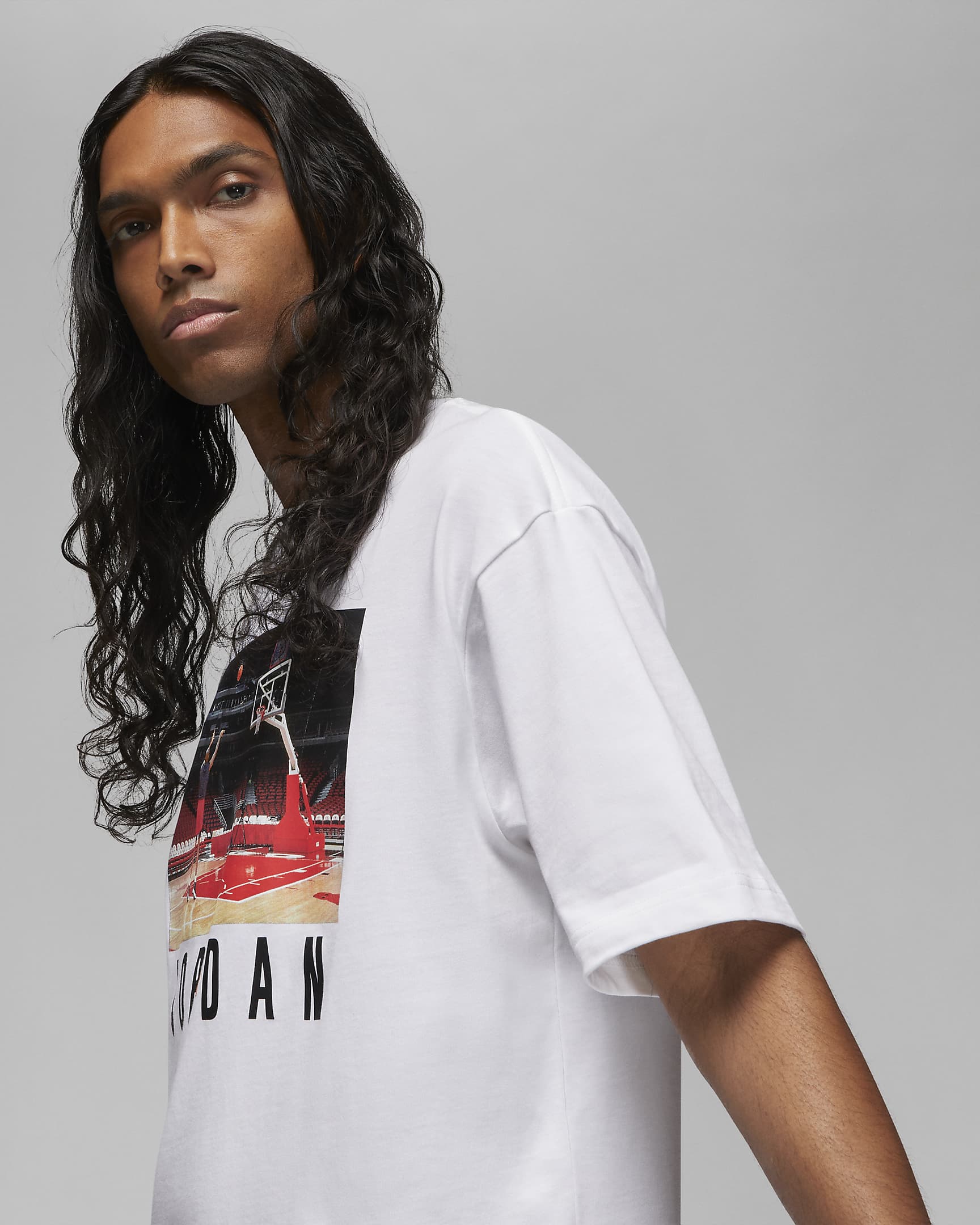 Jordan x UNDEFEATED Men's T-Shirt. Nike AE