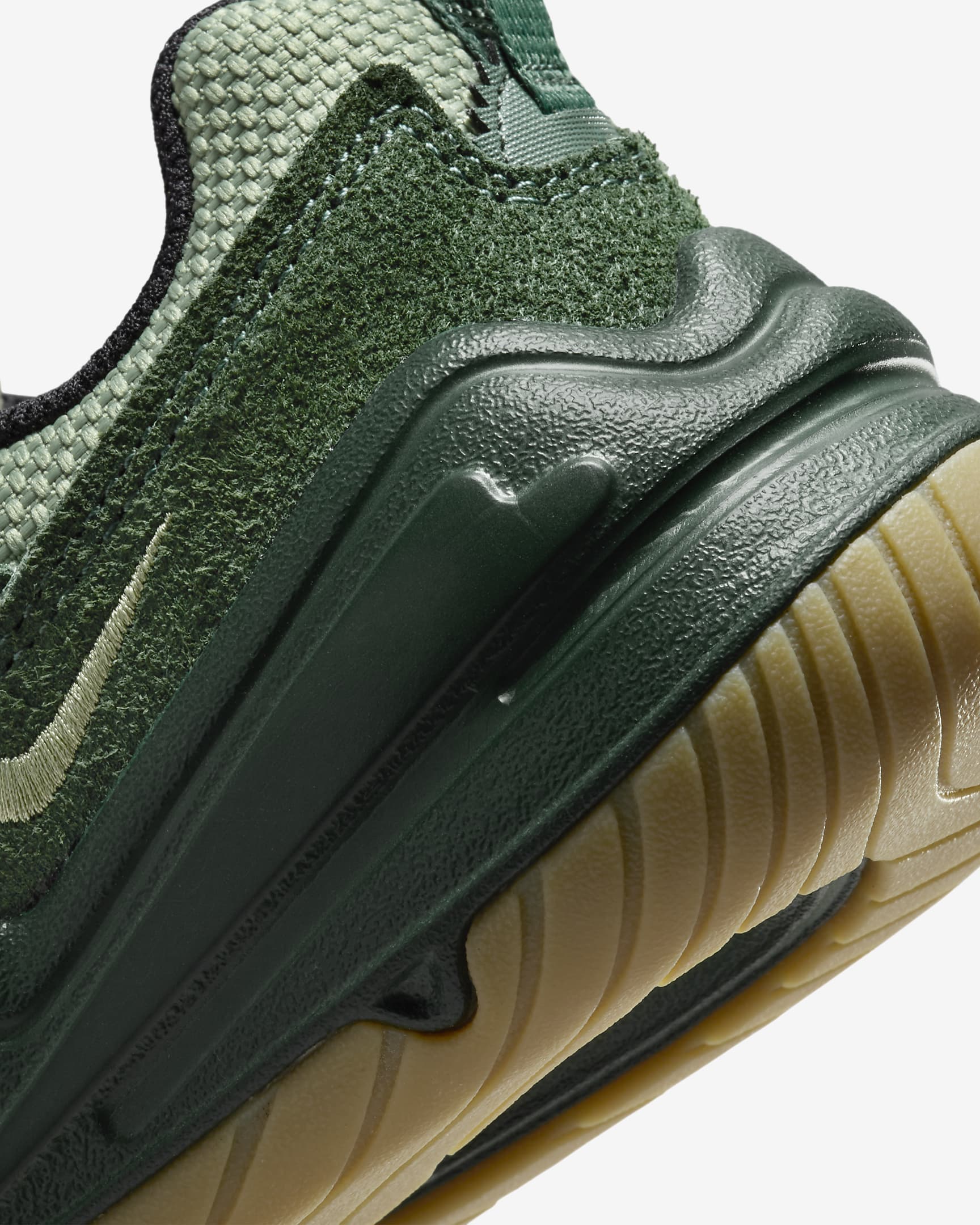 Nike Tech Hera Women's Shoes. Nike BE