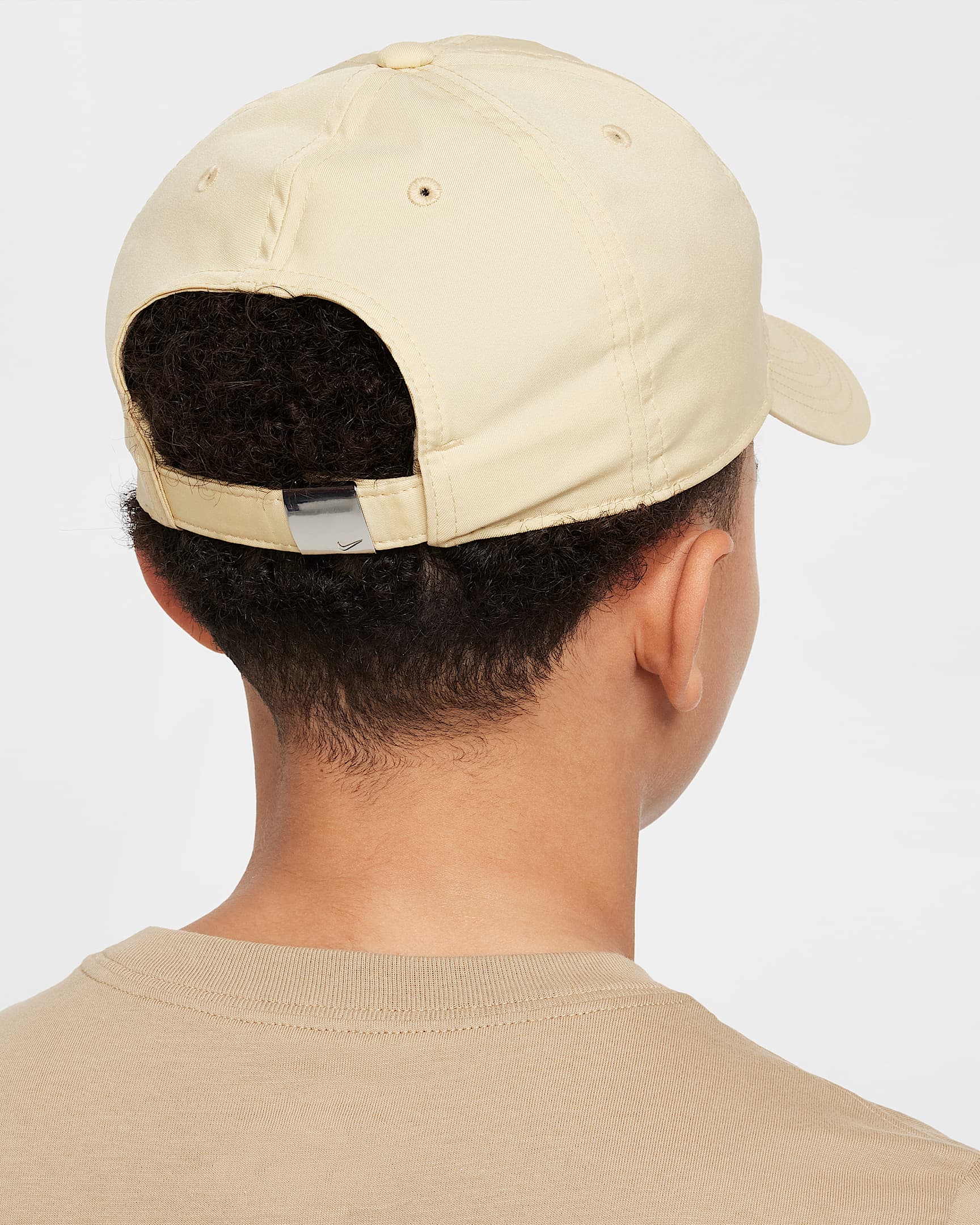 Nike Dri-FIT Club Kids' Unstructured Metal Swoosh Cap. Nike UK