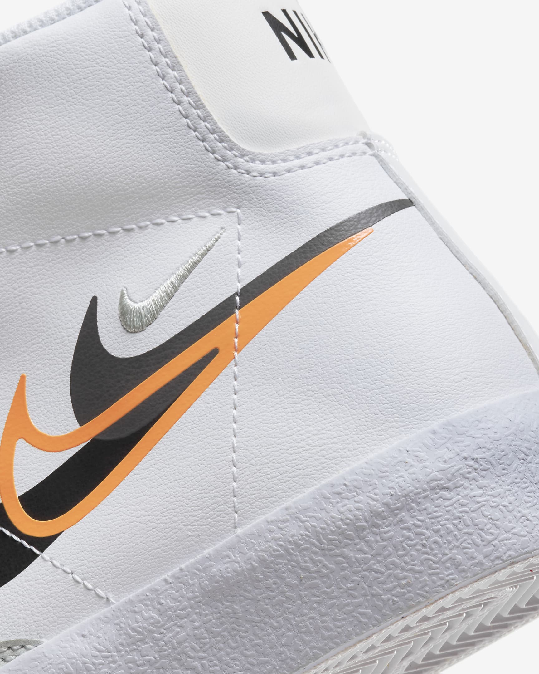 Nike Blazer Mid Next Nature Older Kids' Shoes. Nike CH