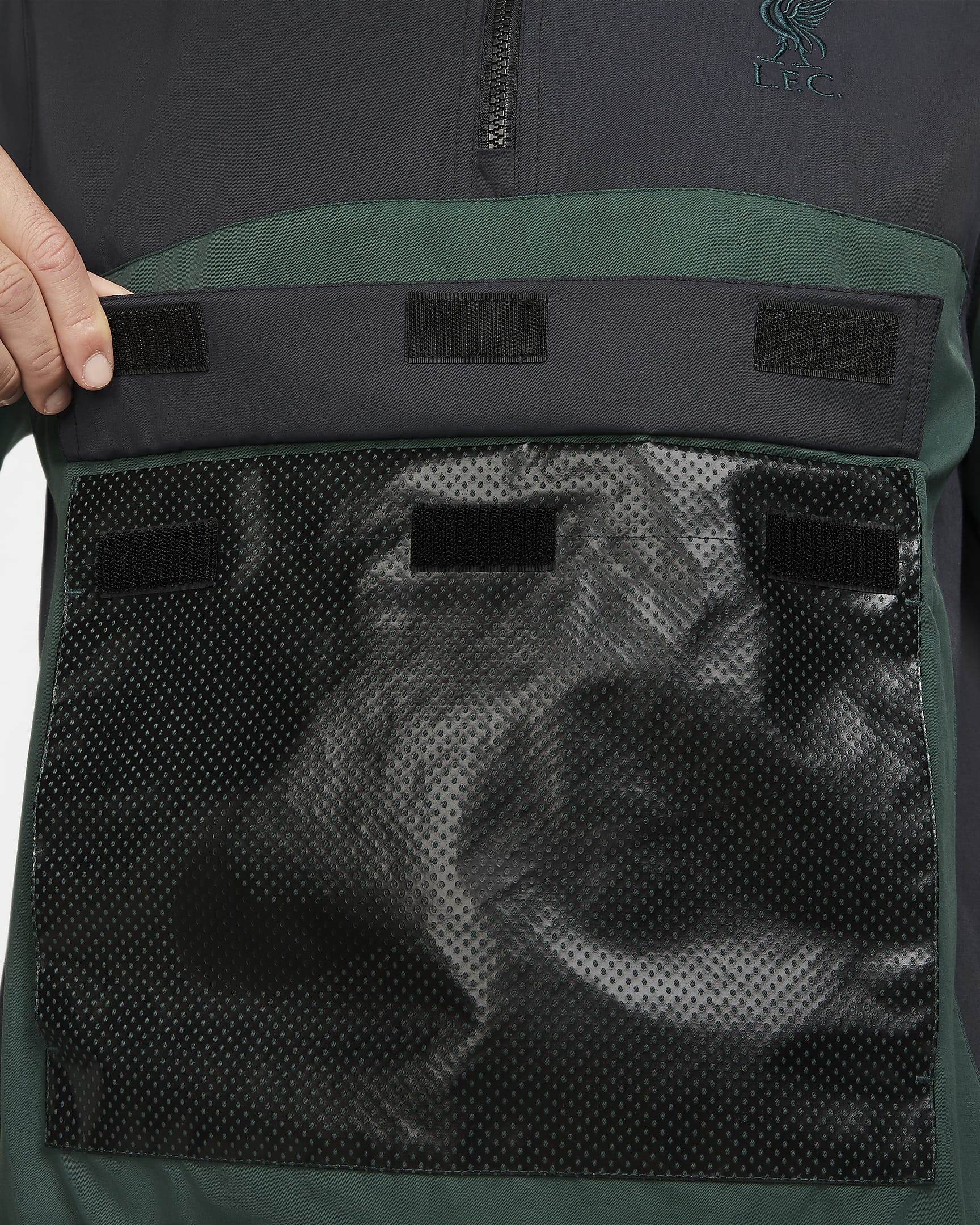 Liverpool F.C. Men's Nike Football Unlined Hooded Anorak Jacket. Nike NZ