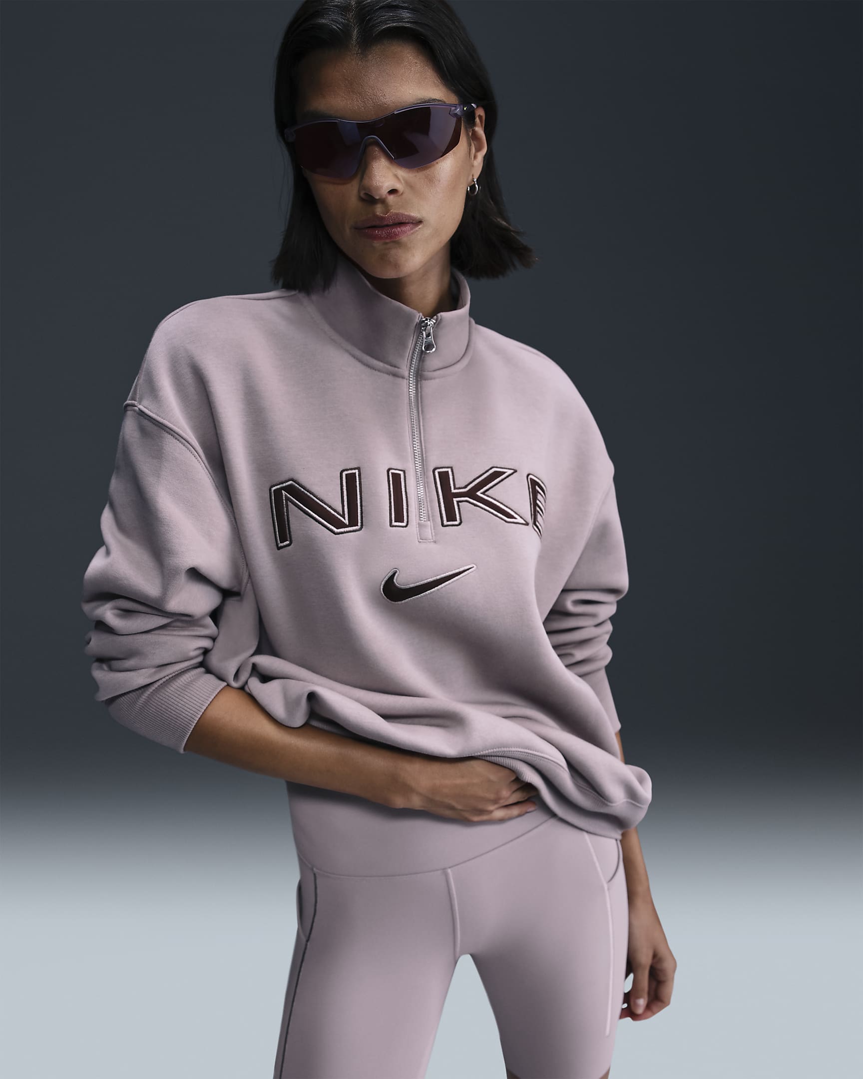Nike Sportswear Phoenix Fleece Women's Oversized 1/4-Zip Logo Top. Nike UK