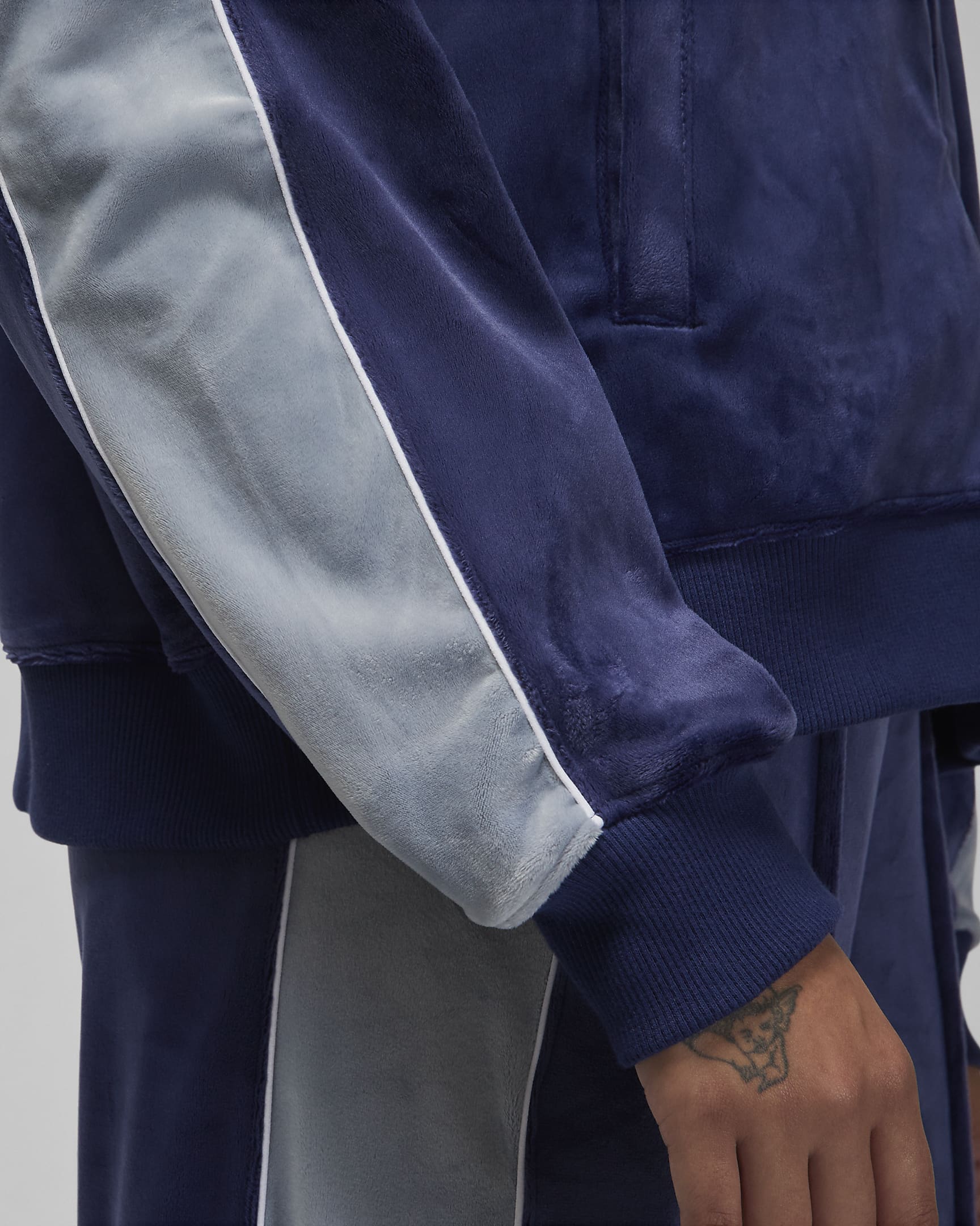 Jordan Flight Women's Velour Jacket. Nike NZ