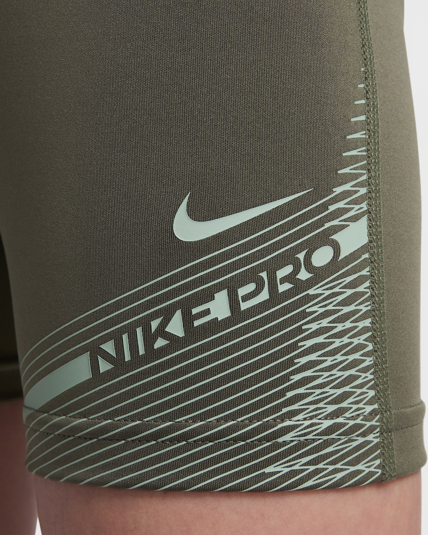 Nike Pro Girls' Dri-FIT 7.5cm (approx.) Shorts. Nike UK