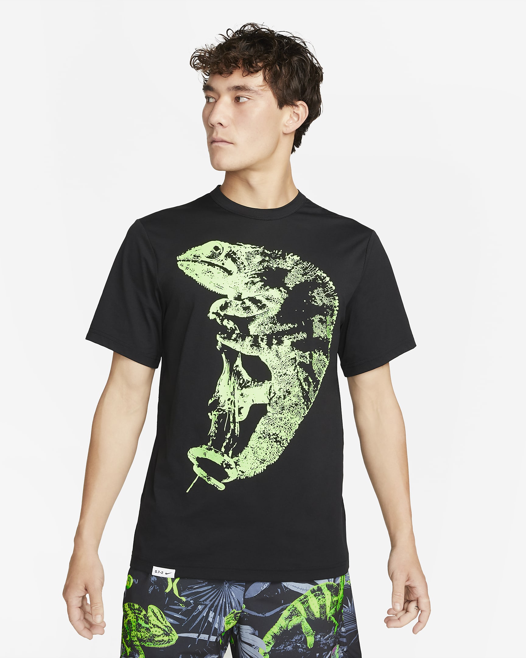 Nike Dri-FIT Hyverse Studio '72 Men's UV Short-Sleeve Fitness Top. Nike PH