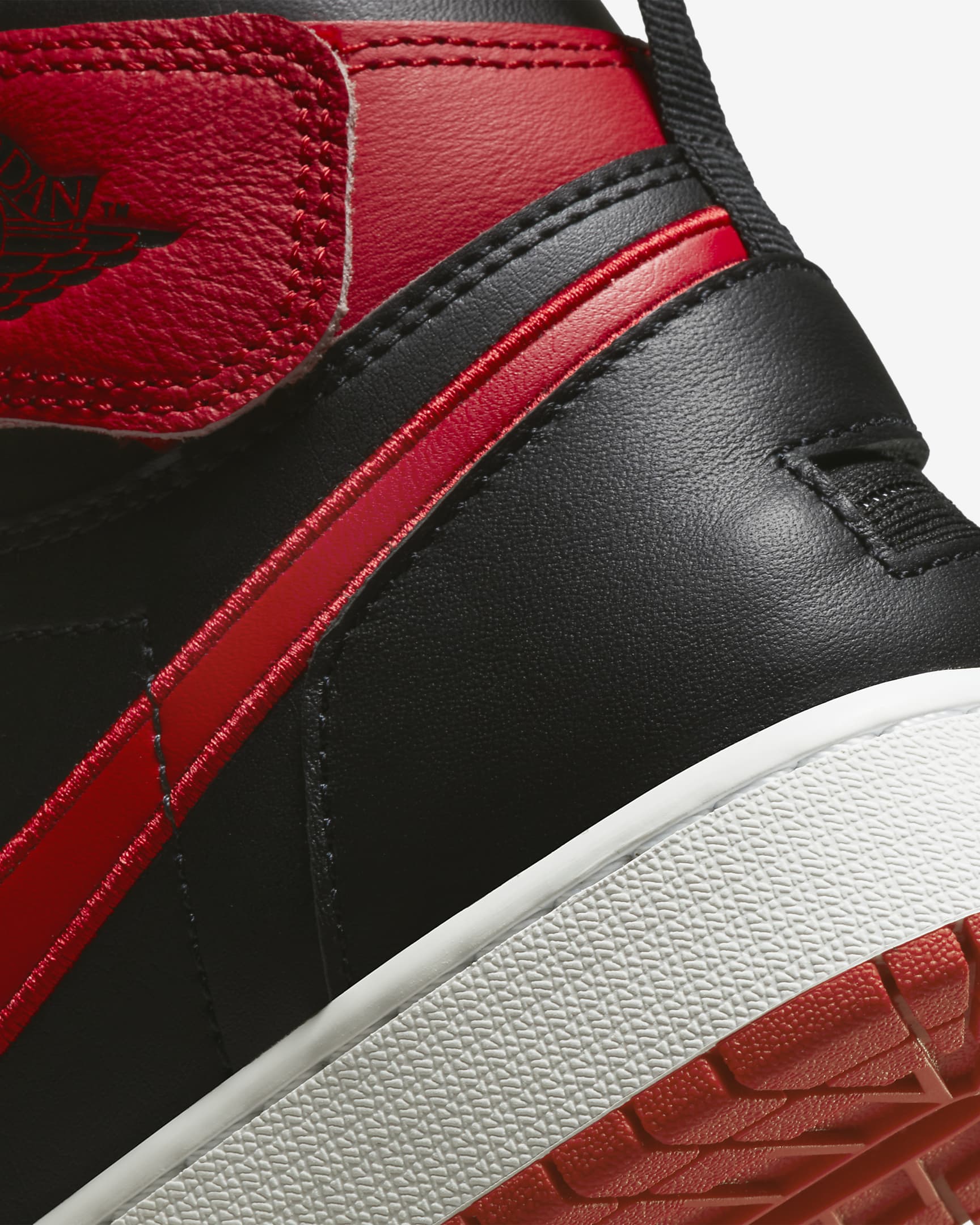 Air Jordan 1 Hi FlyEase Older Kids' Shoes. Nike CZ