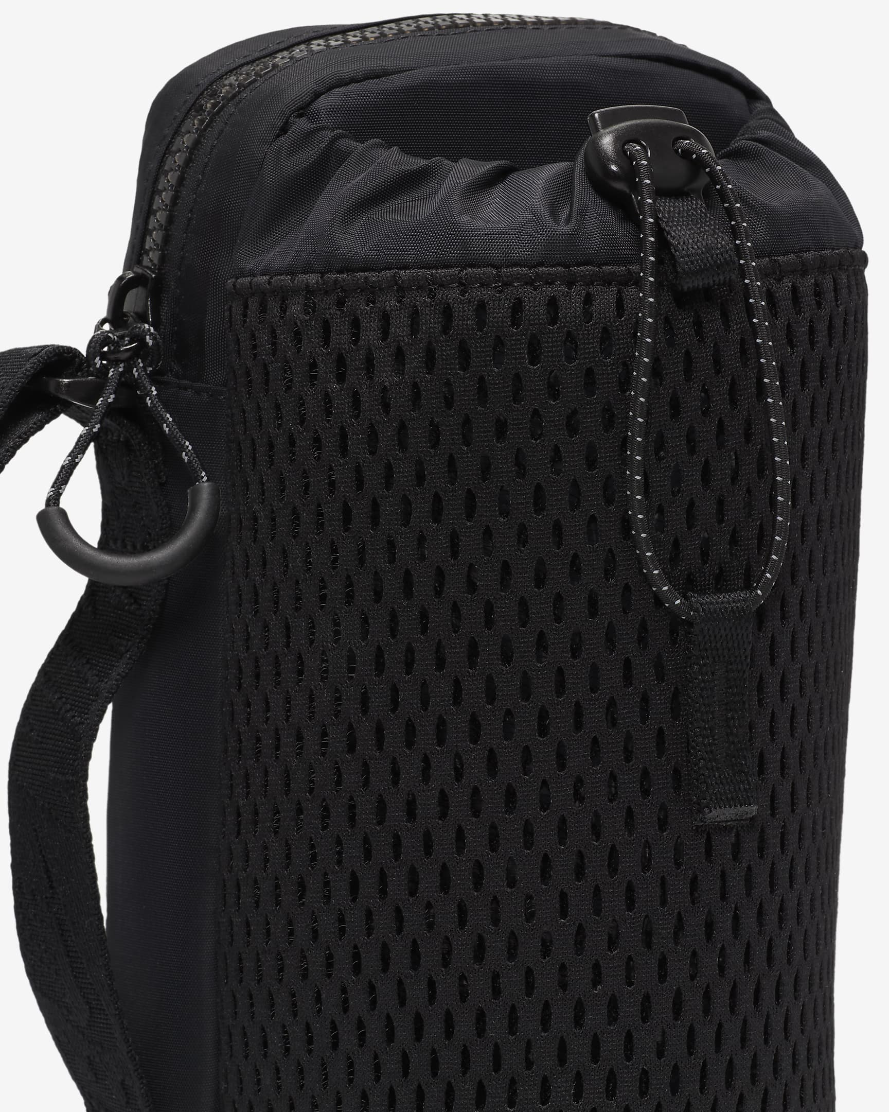 Nike Tech Bottle Carrier. Nike.com