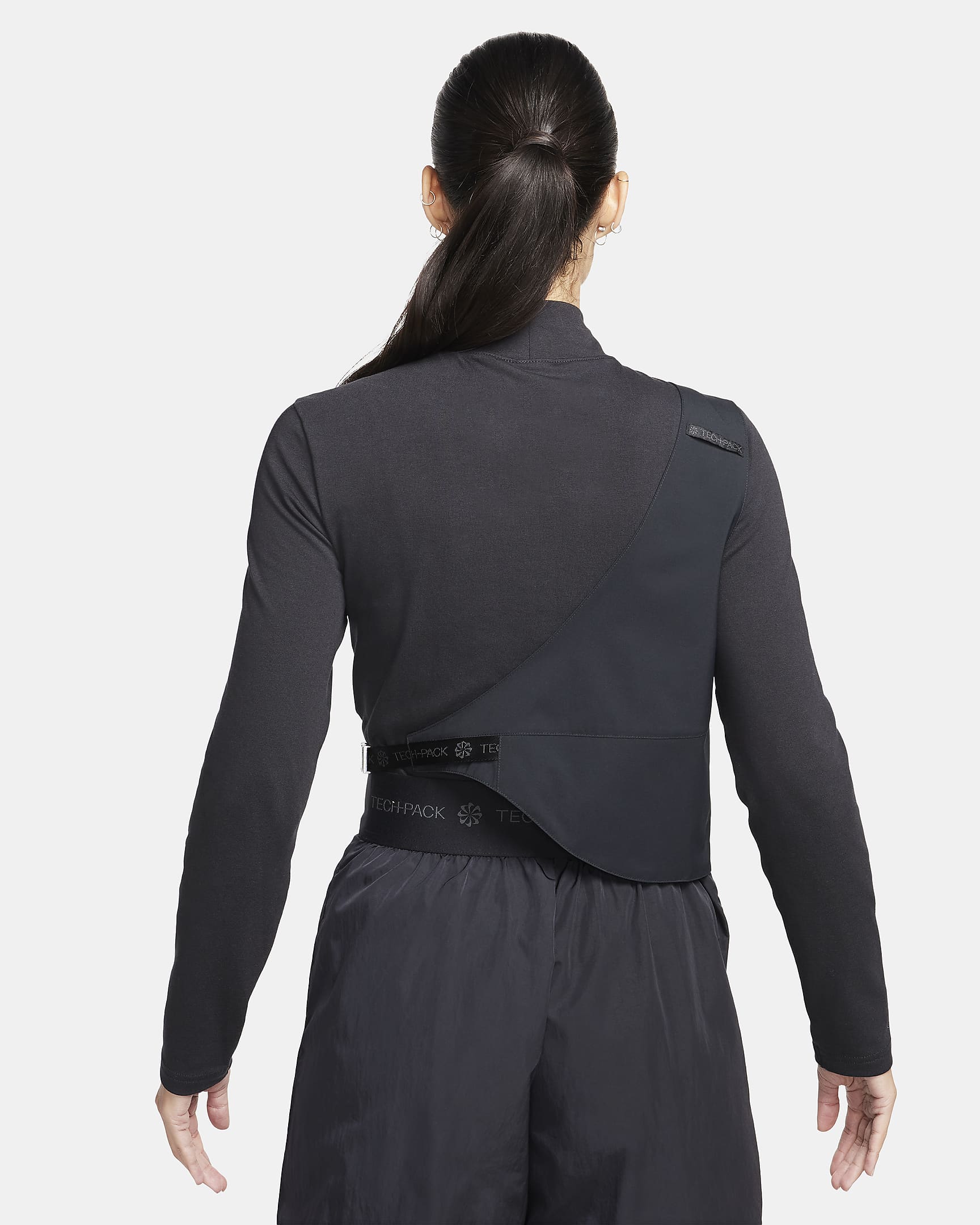 Nike Sportswear Tech Pack Repel bodywarmer voor dames. Nike BE