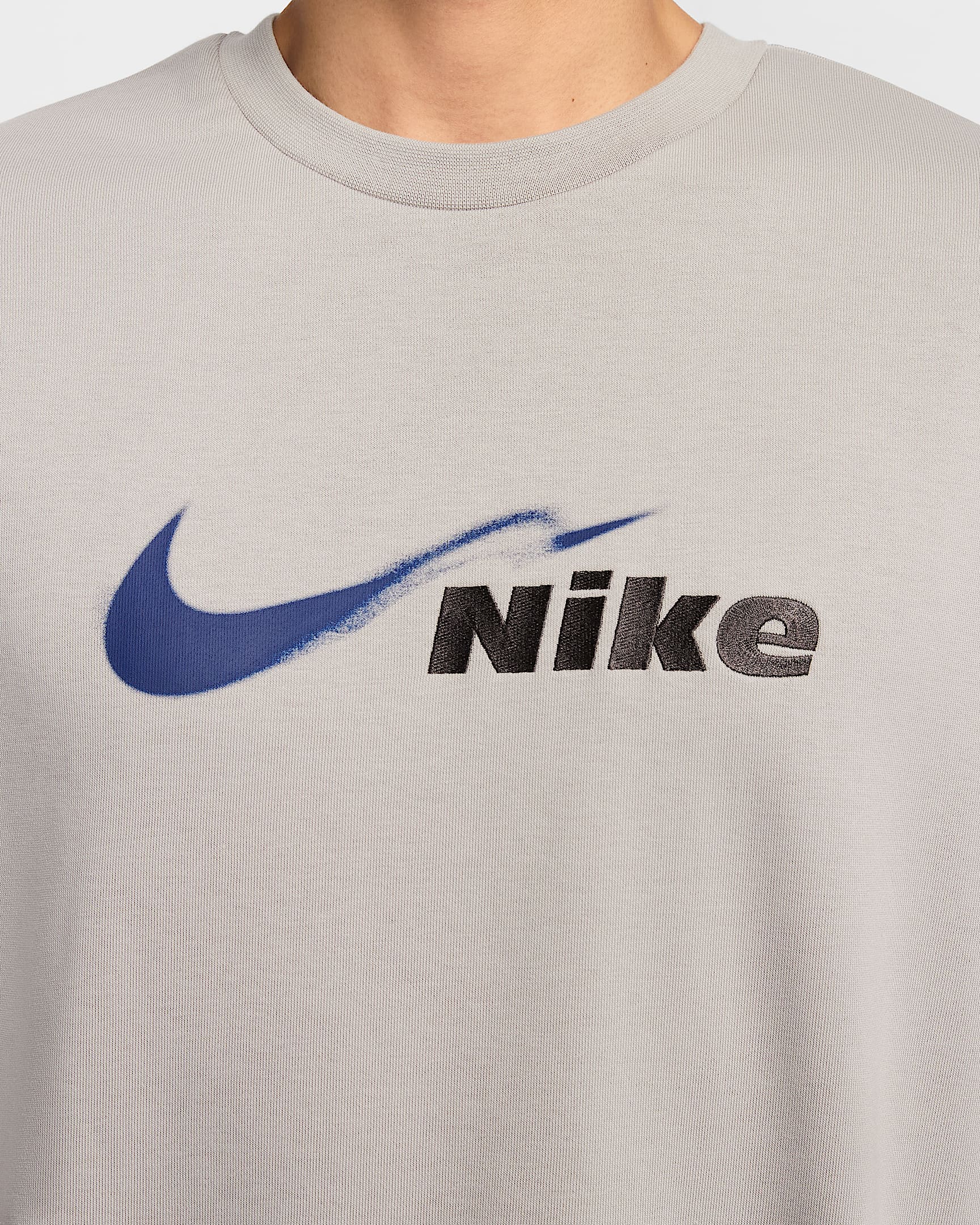 Nike Track Club 男款 Dri-FIT 刷毛布圓領跑步運動衫。Nike TW