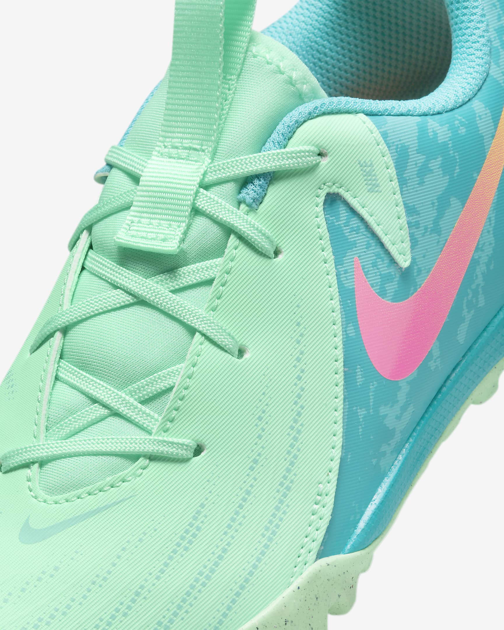 Calzado de fútbol low TF para niños de preescolar y grandes Nike Jr. Phantom GX 2 Academy LV8 ...