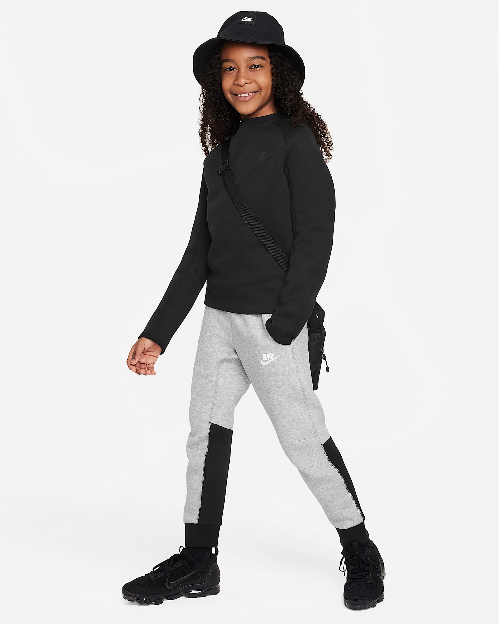 Nike Sportswear Tech Fleece Older Kids' (Boys') Trousers. Nike UK