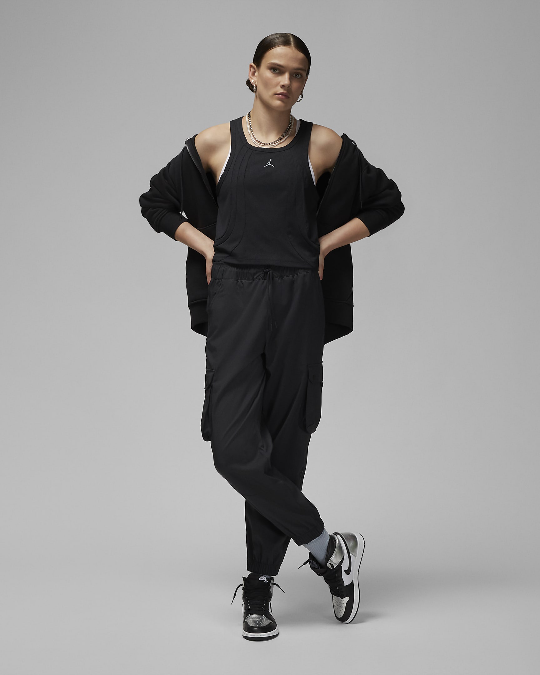 Jordan Sport Women's Mesh Tank. Nike LU