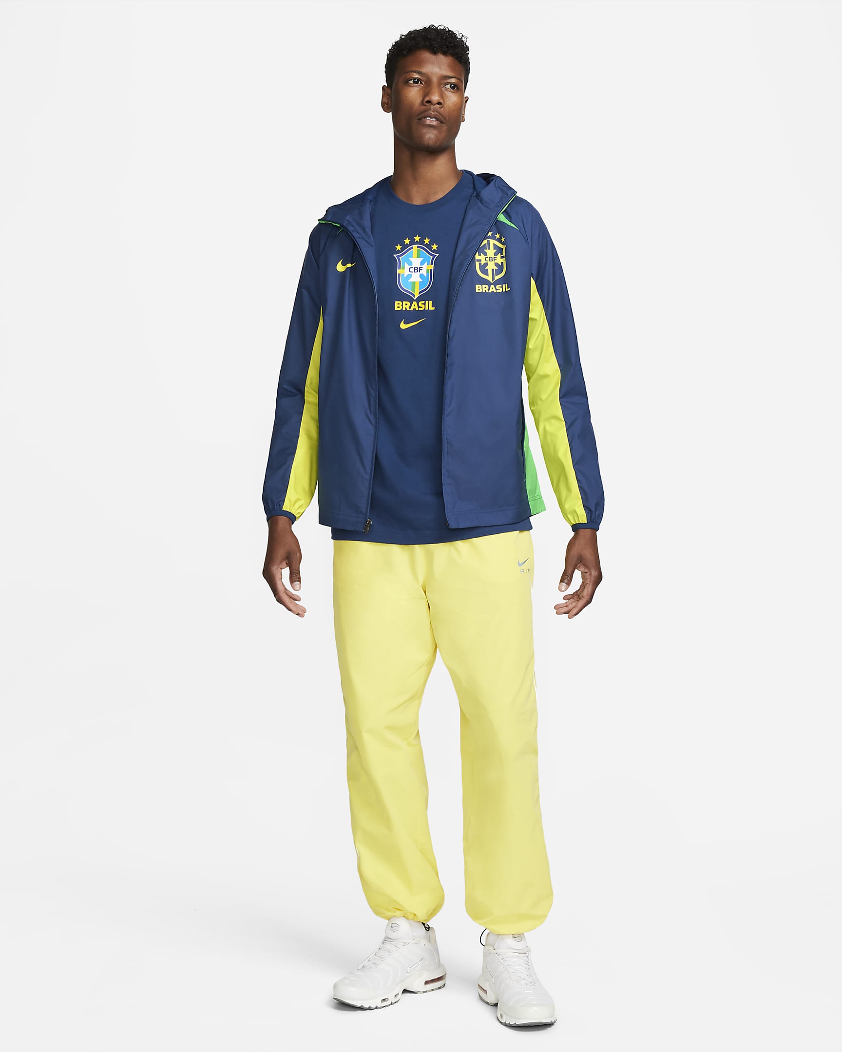 Brazil AWF Men's Full-Zip Football Jacket. Nike AE