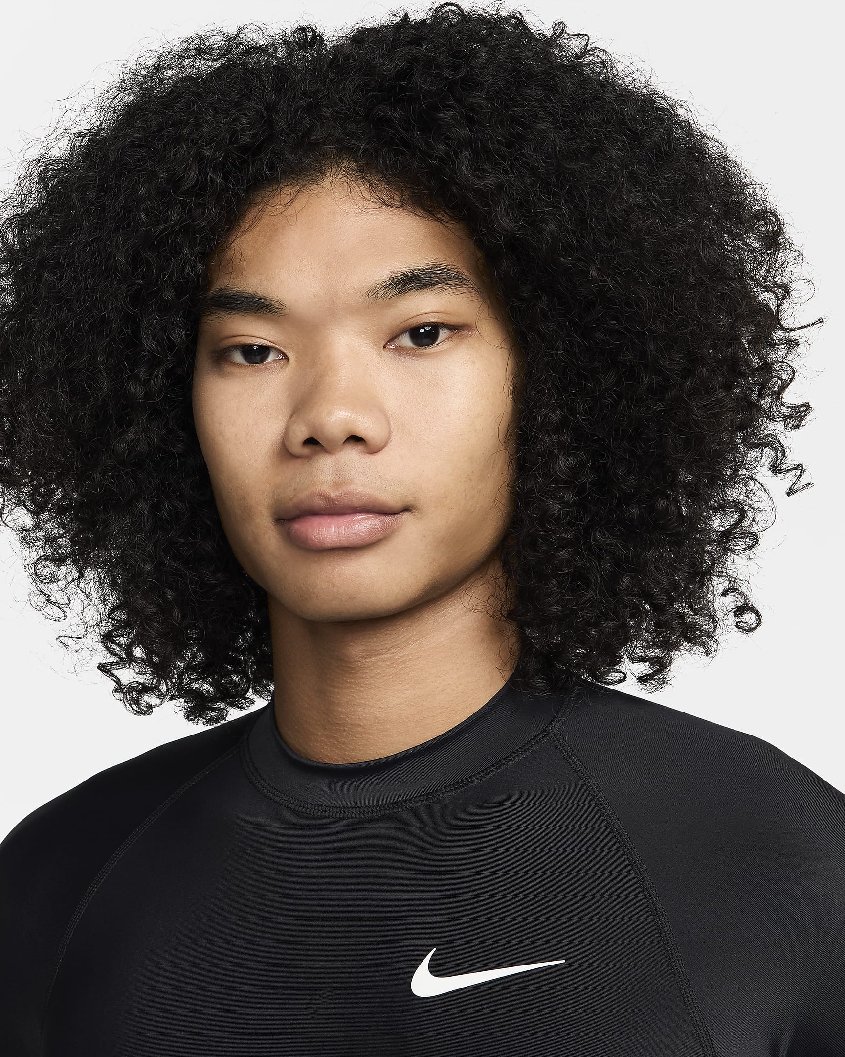 Rashguard de manga larga para hombre Nike Swim Whitewater. Nike.com