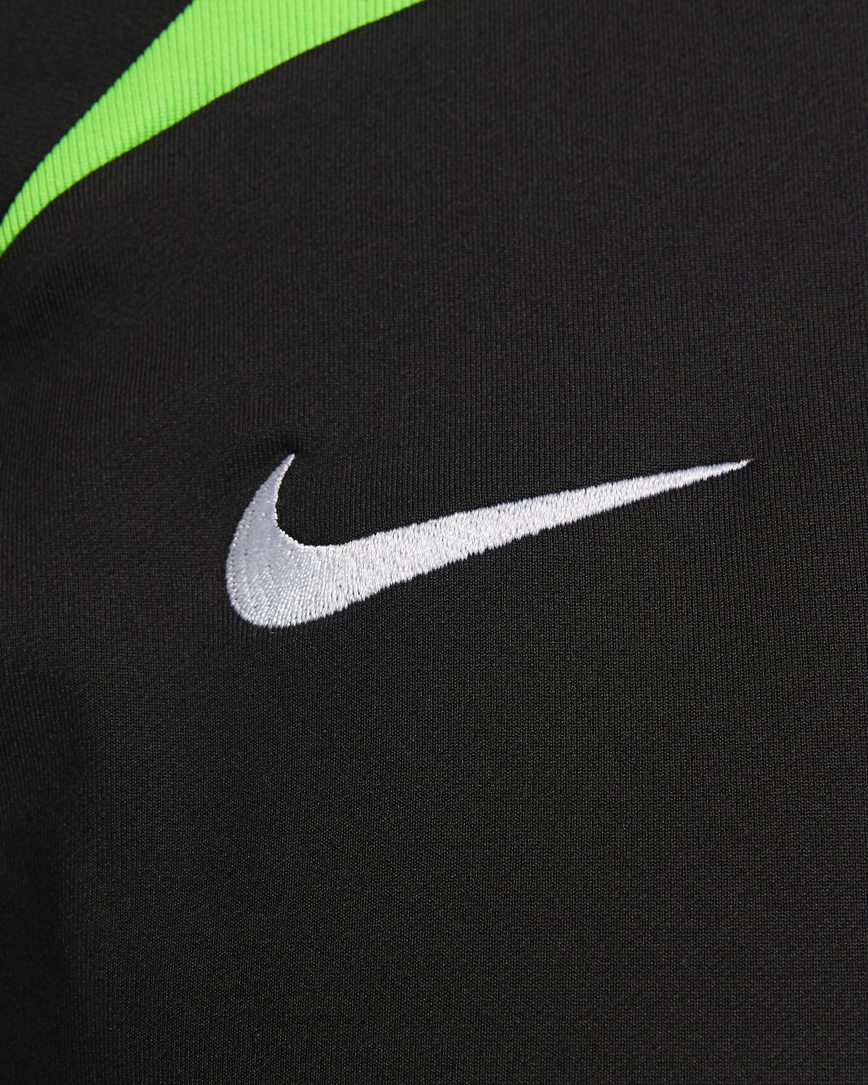 Haut d'entraînement de football à col ras-du-cou Nike Dri-FIT Liverpool ...