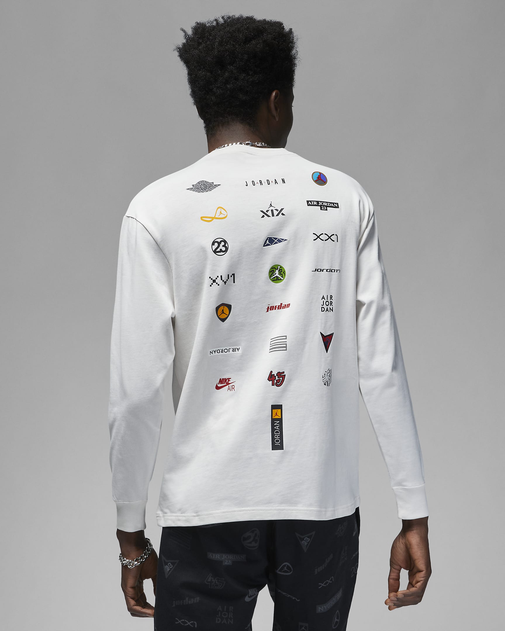 Jordan Flight Heritage 85 Men's Graphic Long-Sleeve Crew-Neck T-Shirt ...