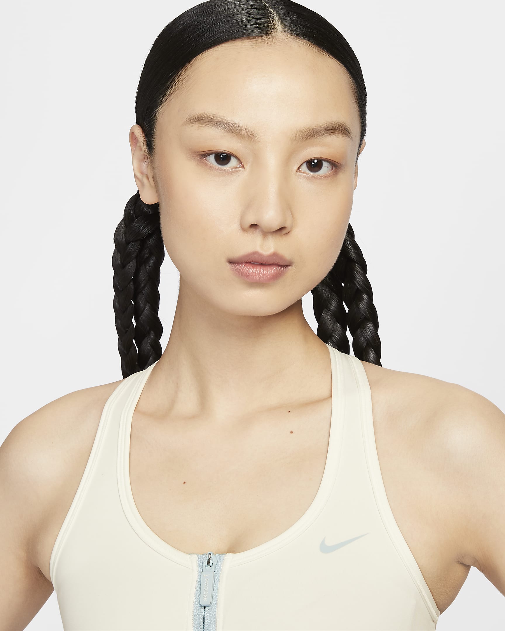 Nike Swoosh Women's Medium-Support Padded Zip-Front Sports Bra. Nike IN