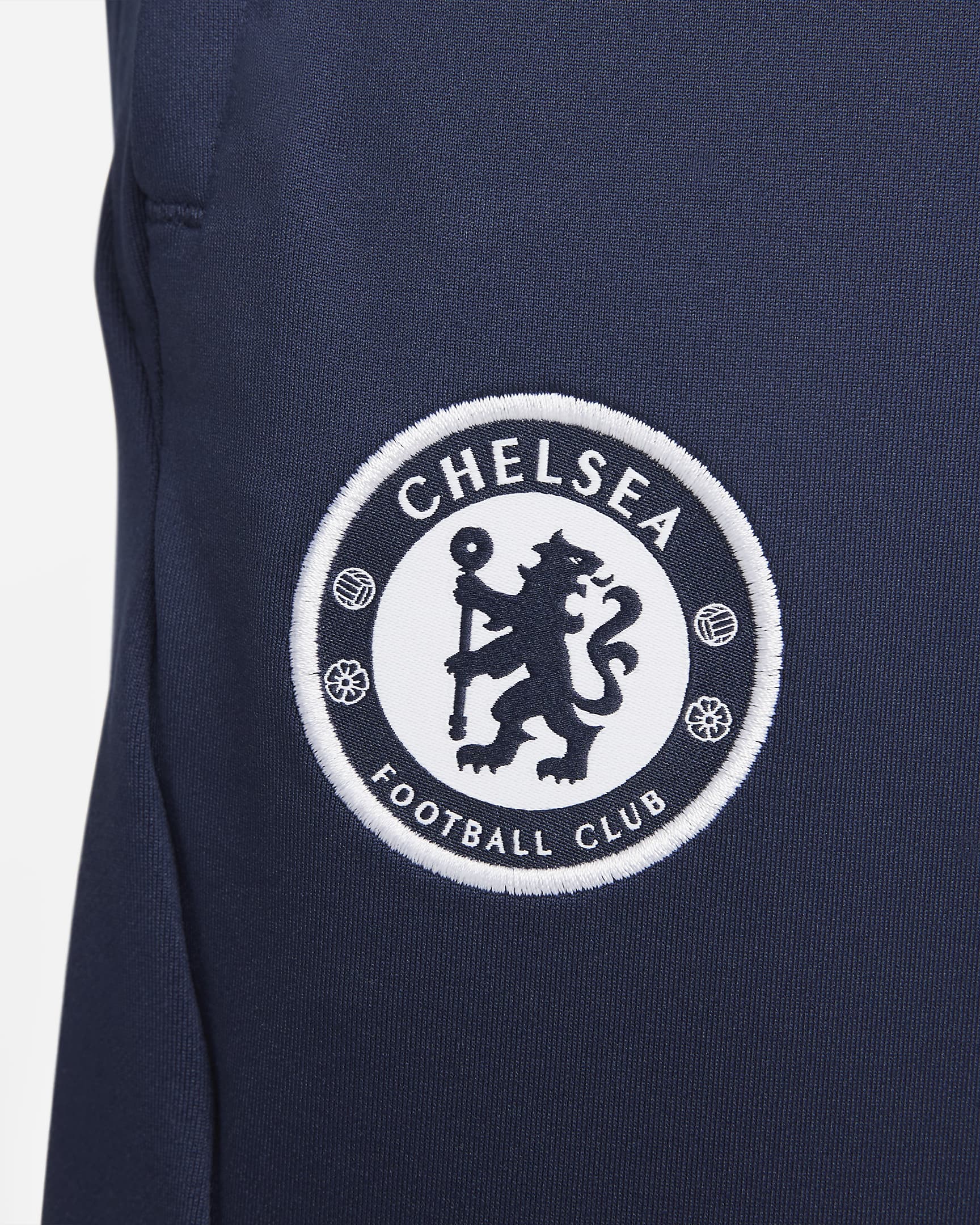 Chelsea F.C. Strike Men's Nike Dri-FIT Football Pants. Nike CH