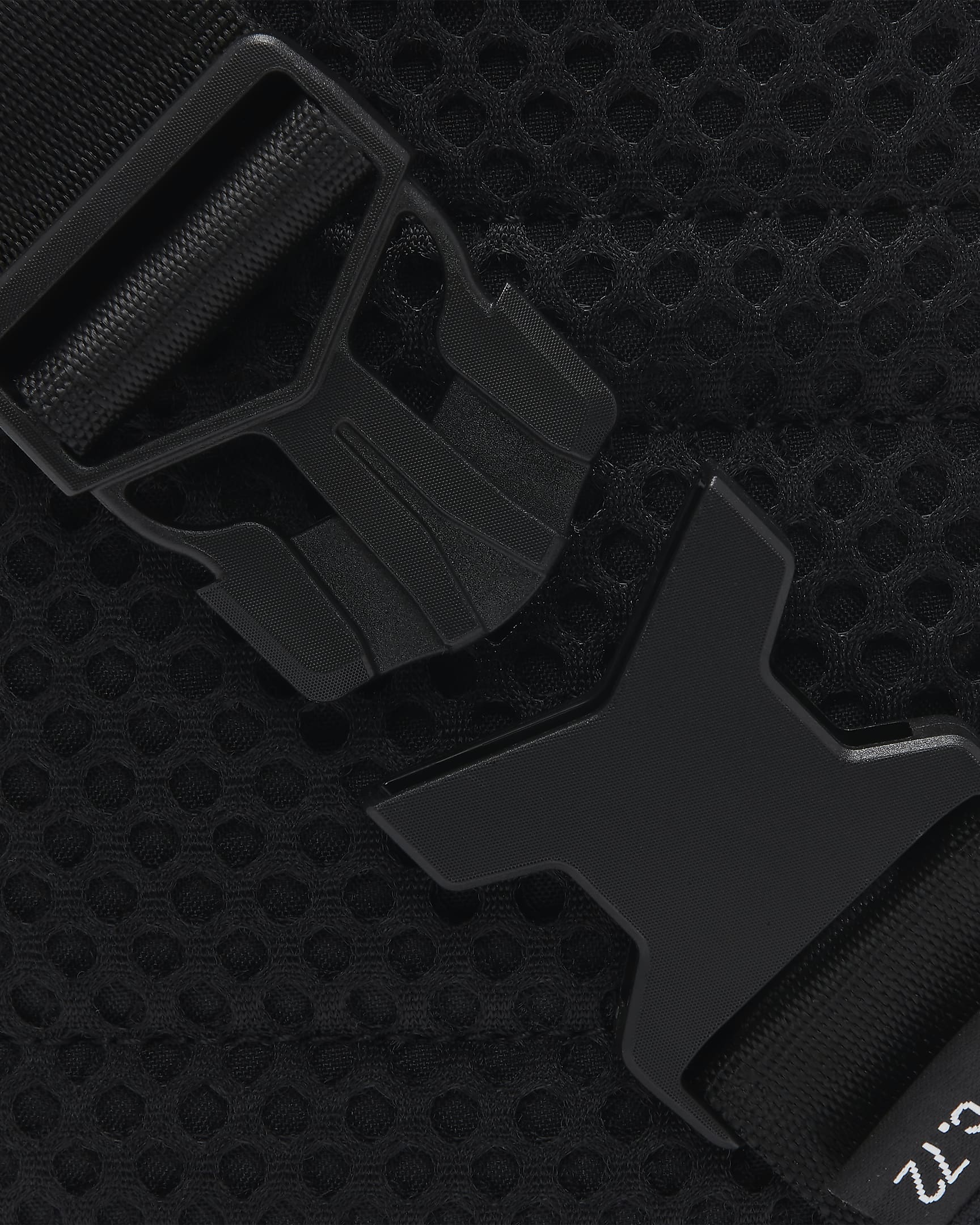 Nike Basketball Essentials Cross-Body Bag (1L). Nike ID