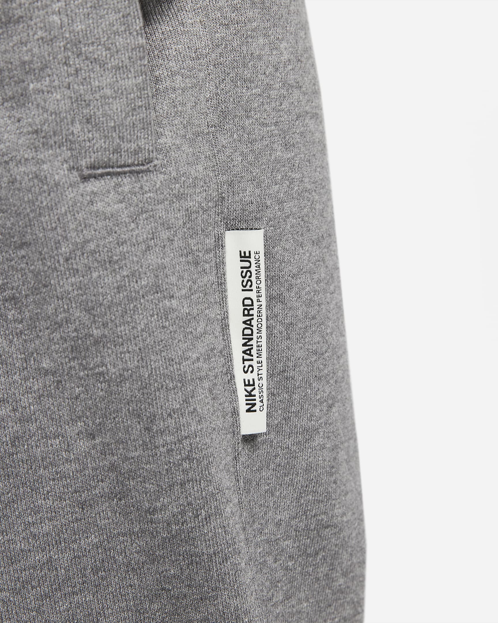 Liverpool F.C. Standard Issue Men's Nike Football Pants. Nike NZ