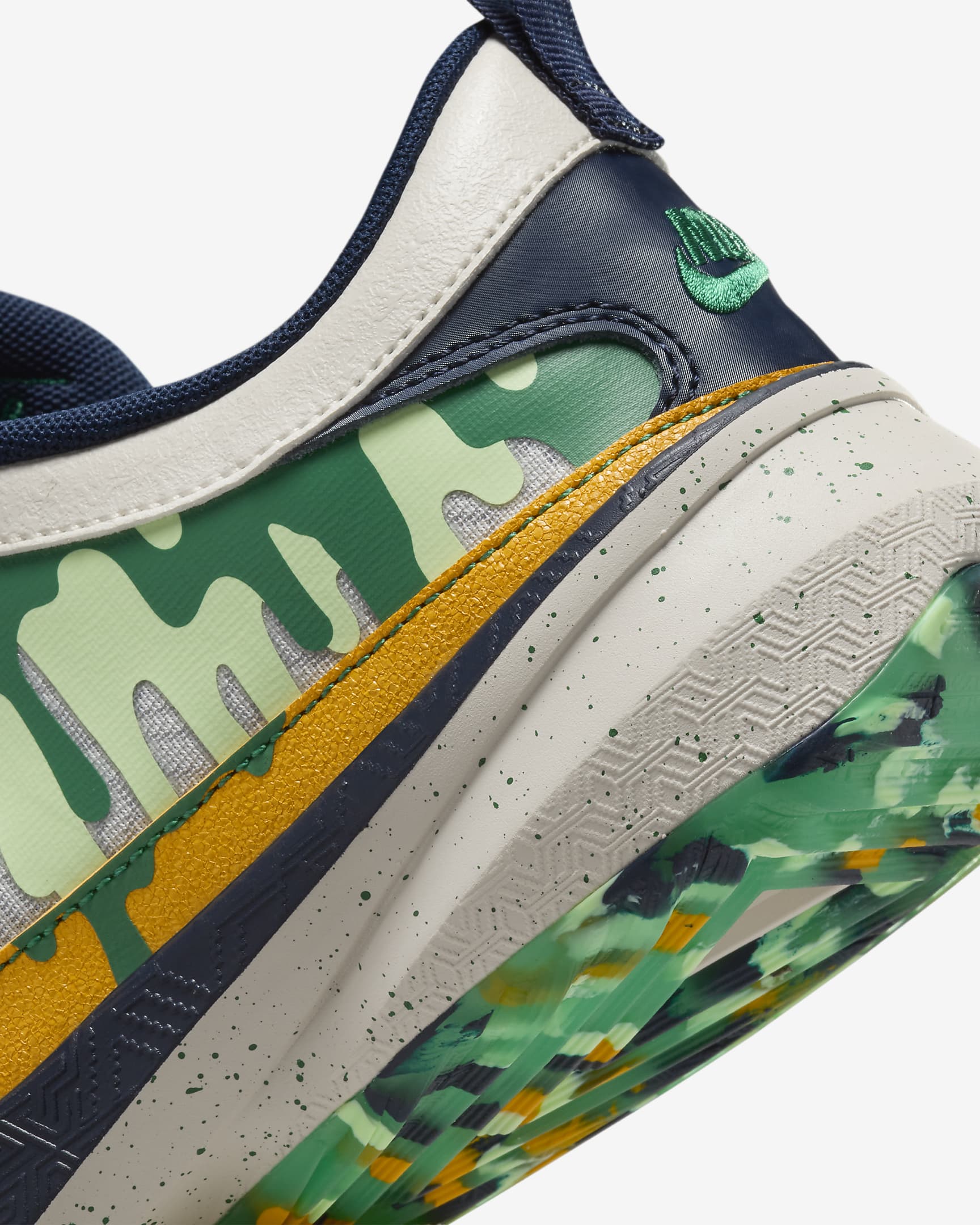 Giannis Freak 5 SE 'Hometown Hero' Older Kids' Basketball Shoes. Nike VN