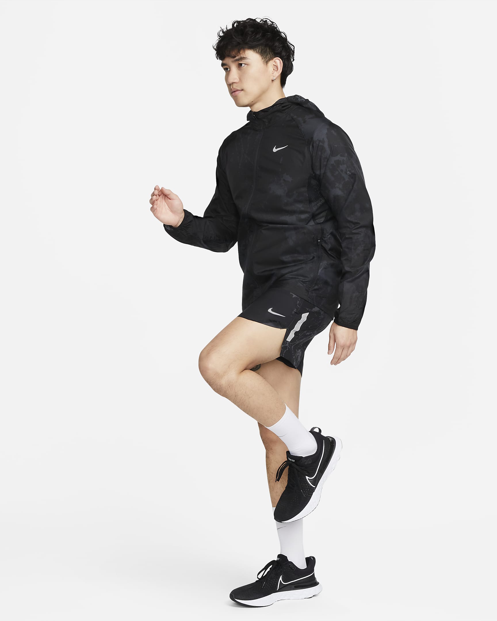 Nike Repel Run Division Men's Running Jacket. Nike IN