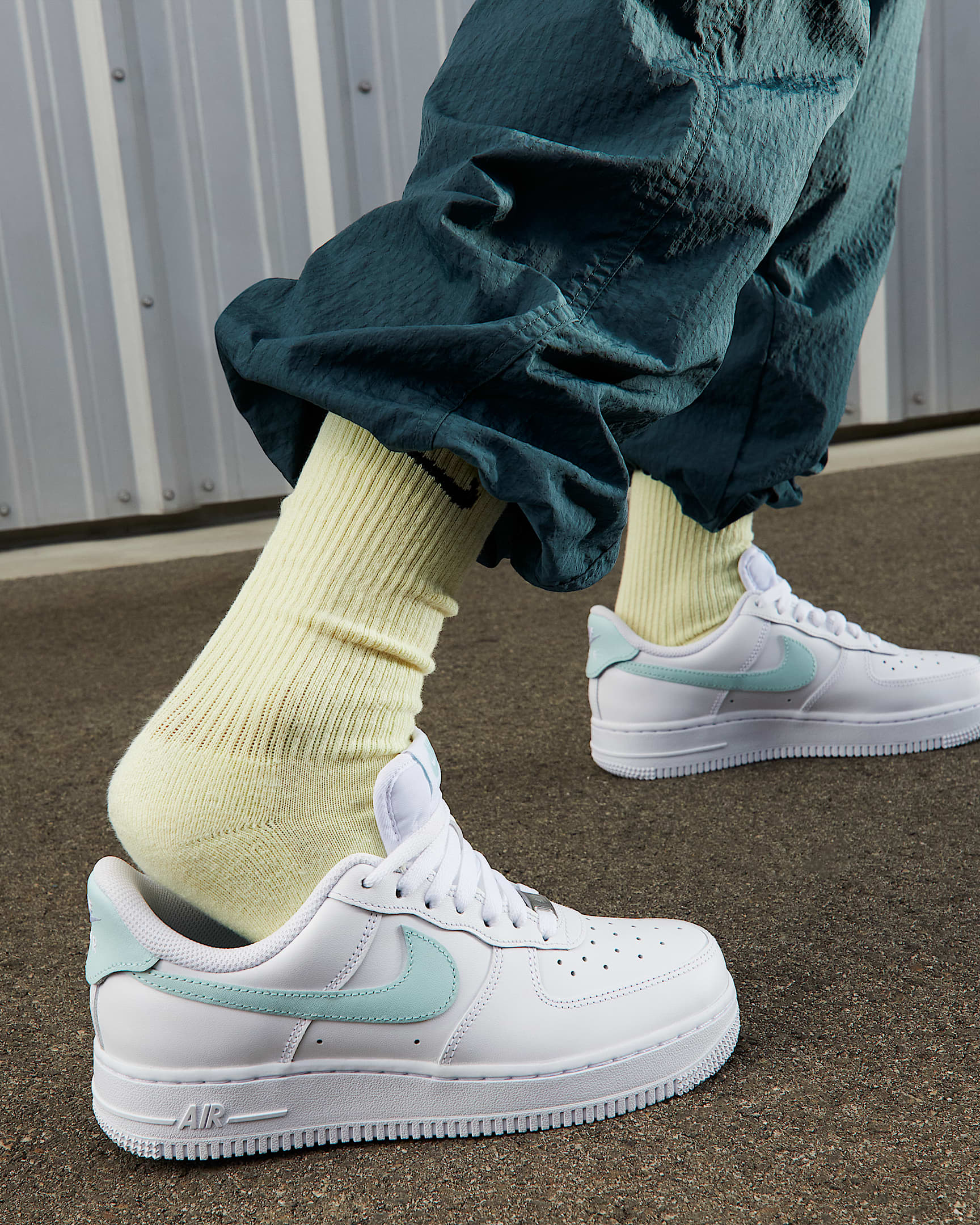 Nike Air Force 1 '07 EasyOn Women's Shoes. Nike VN
