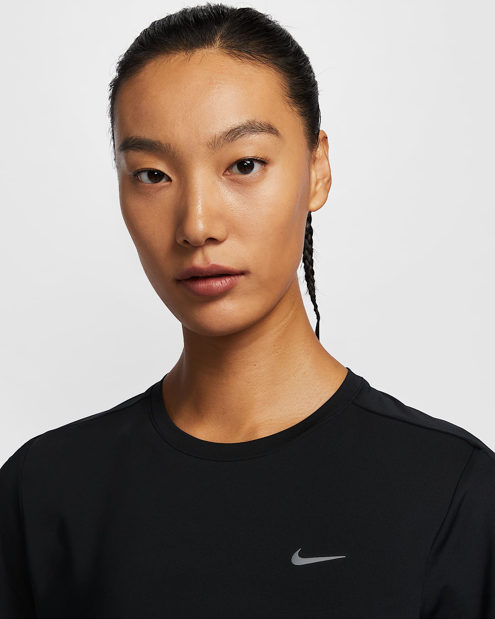 Nike Swift Women's Dri-FIT Short-Sleeve Running Top. Nike SG