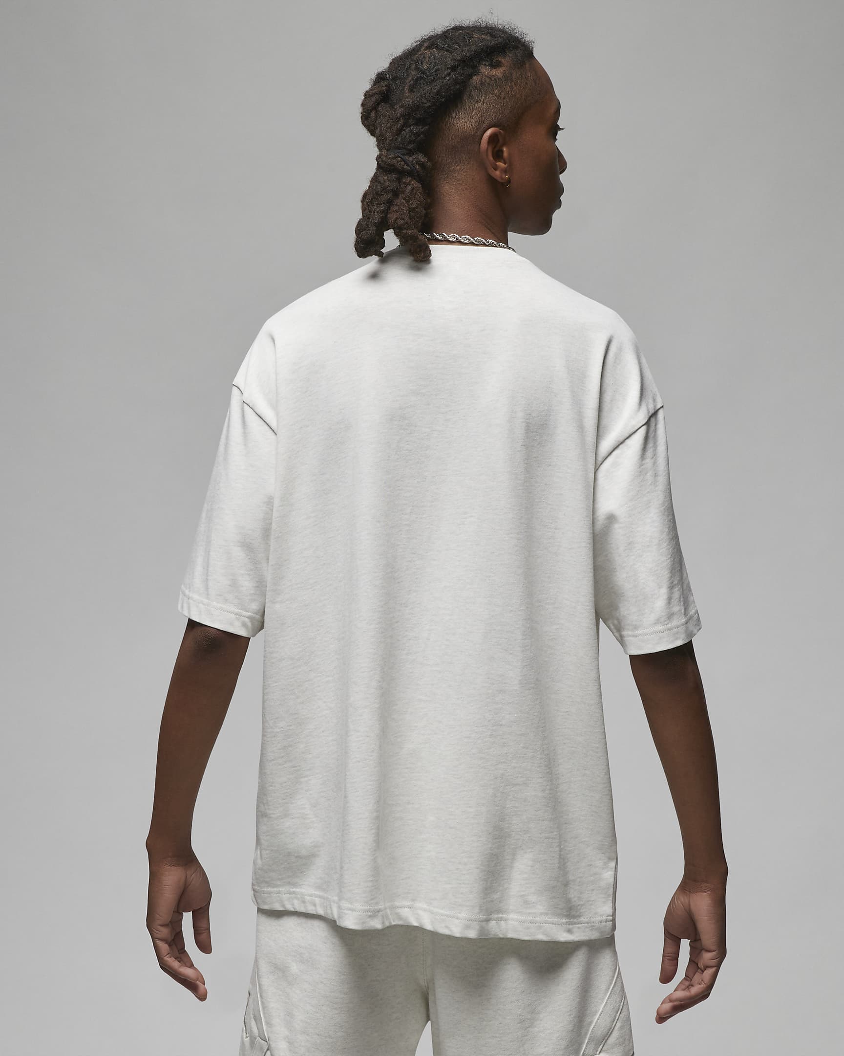 Jordan Flight Essentials Men's Oversized T-Shirt. Nike IN