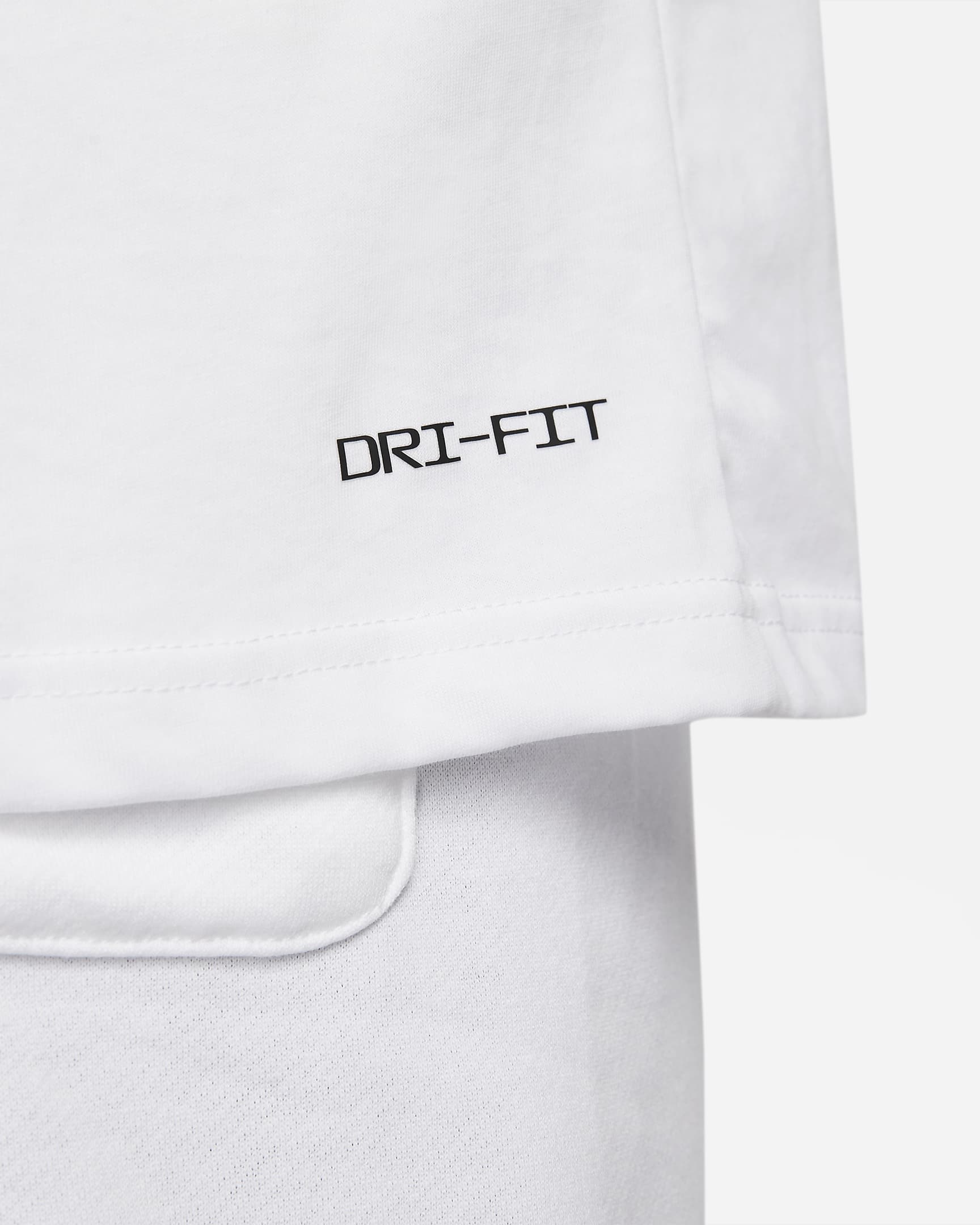 Nike Sportswear Men's Sports Utility T-Shirt. Nike UK