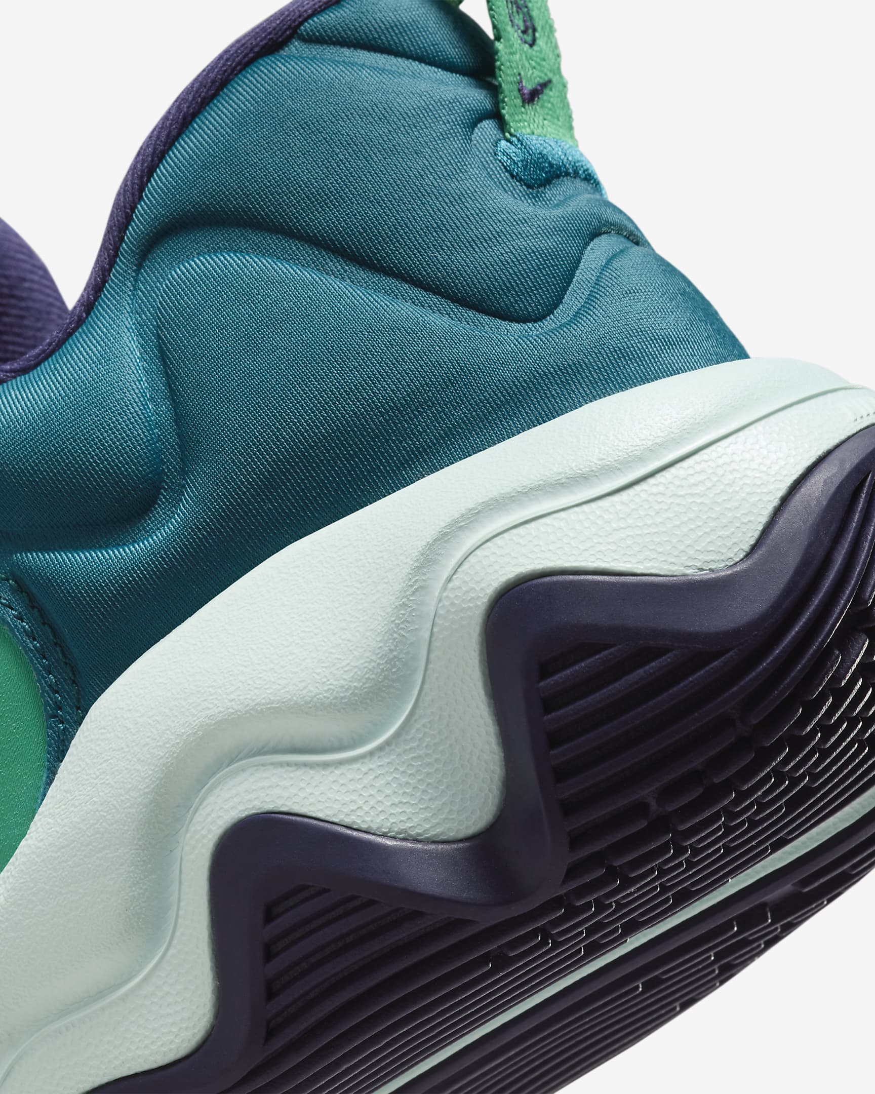 Giannis Immortality 3 EP Basketball Shoes. Nike ID