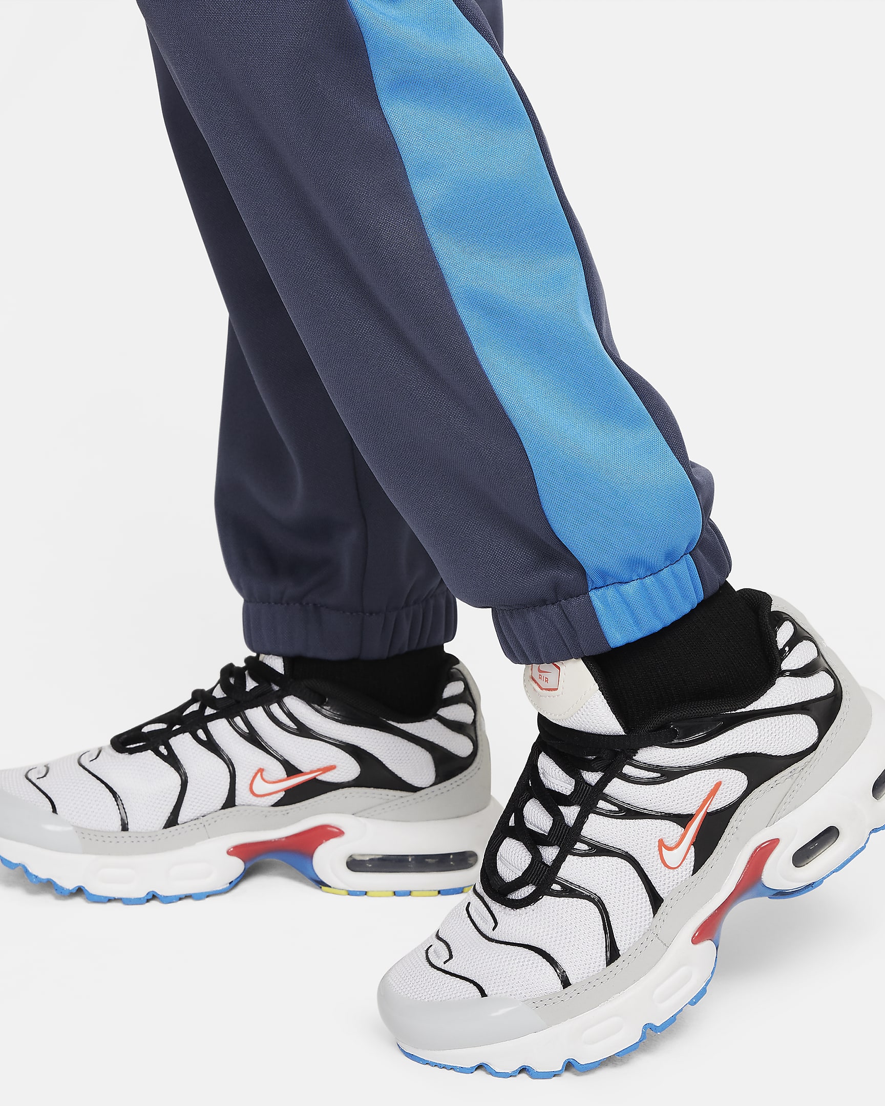 Nike Dri-FIT Colorblocked Little Kids' 2-Piece Full-Zip Set. Nike.com