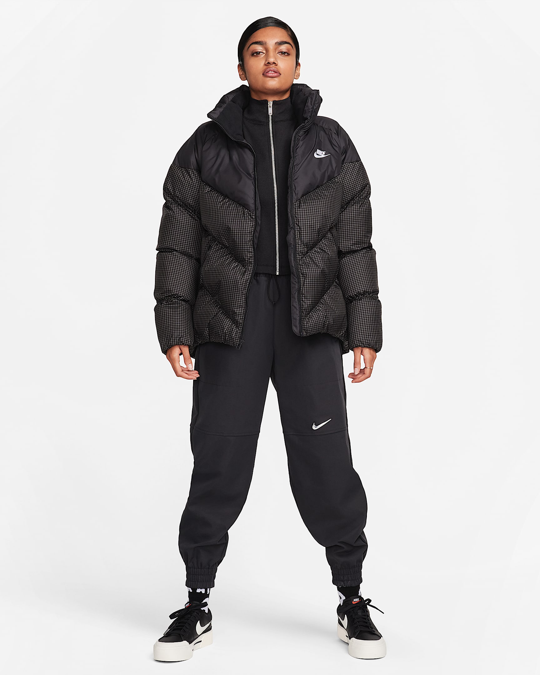 Nike Sportswear Windpuffer Women's Therma-FIT Loose Puffer Jacket. Nike AT