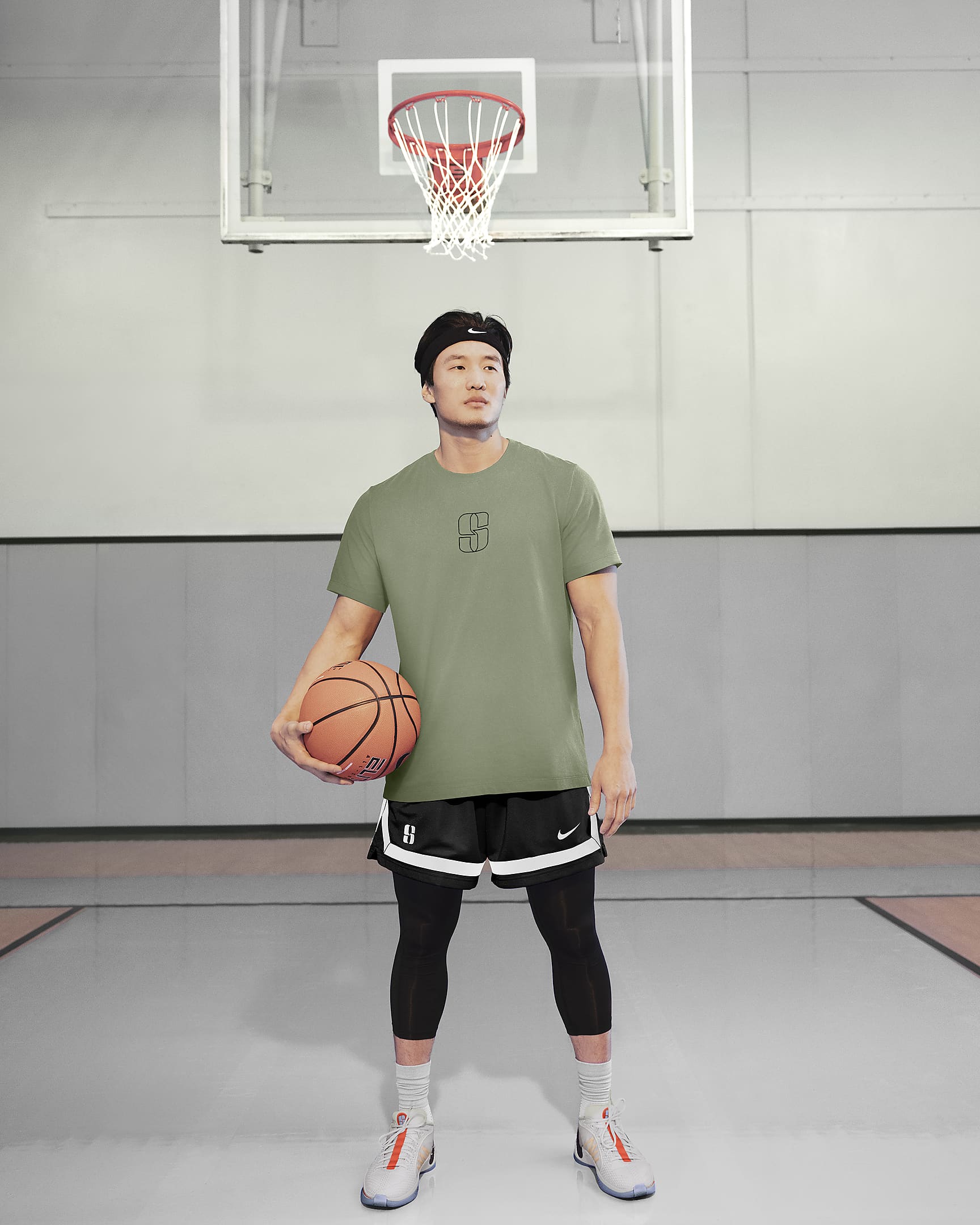 Chaussure de basket Sabrina 1 « Grounded ». Nike CH